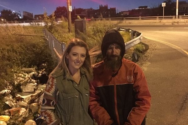 Homeless Man Whose Story Went Viral for Helping Stranded Woman Claims ...