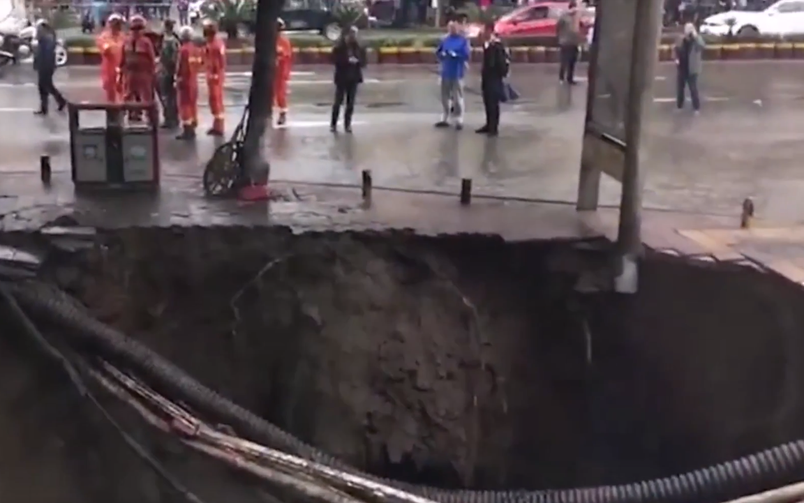 Four People Dead after Massive Sidewalk Sinkhole Swallows Them - Newsweek
