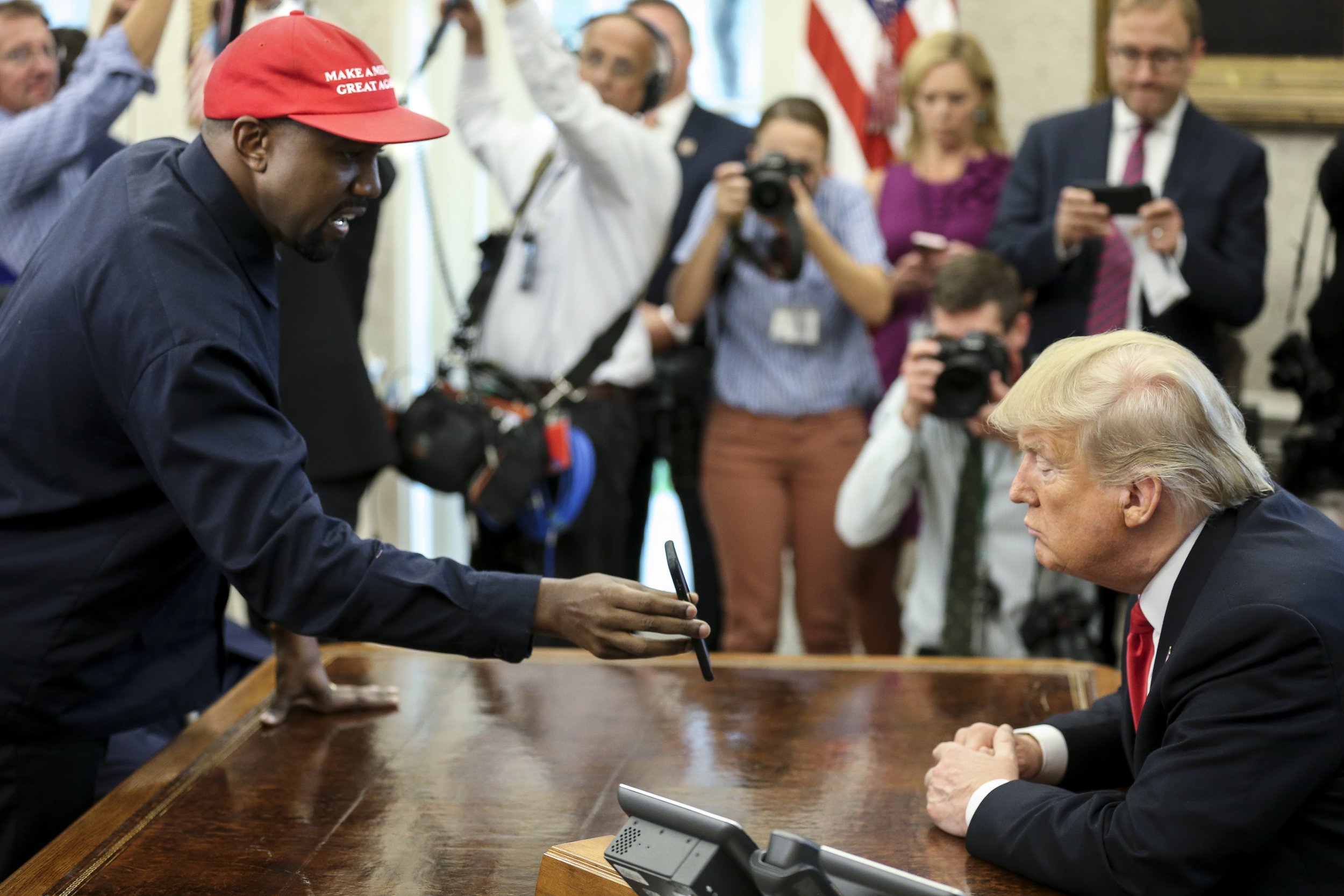 Top 5 Most Bizarre Things Kanye West said to Trump in the Oval Office ... Top 5 Most Bizarre Things Kanye West said to Trump in the Oval Office ...