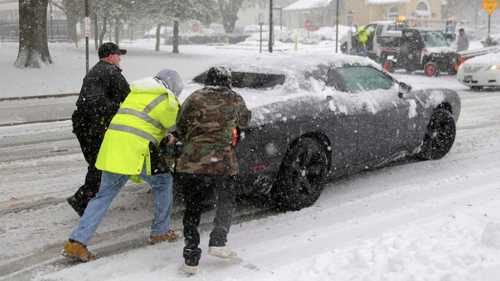 Winter Storm Bruce Cancels Thousands of Flights, Brings Blizzard ...