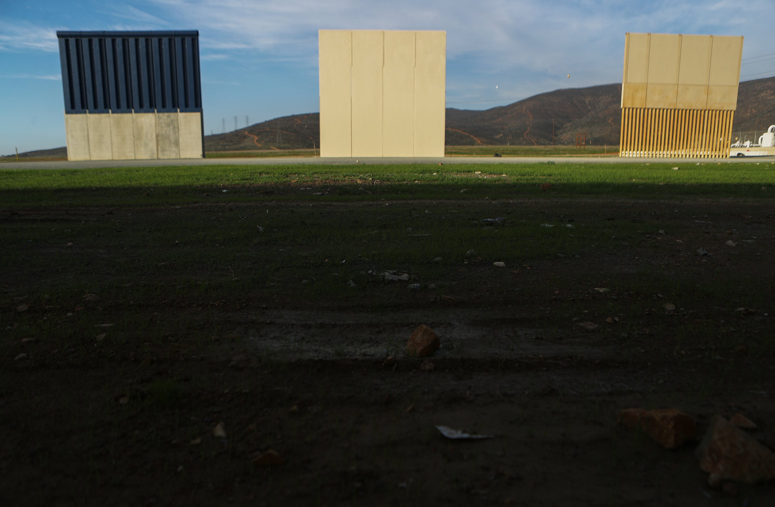 Prototype of Donald Trump's 'Totally Effective' Steel Slat Border Wall ...