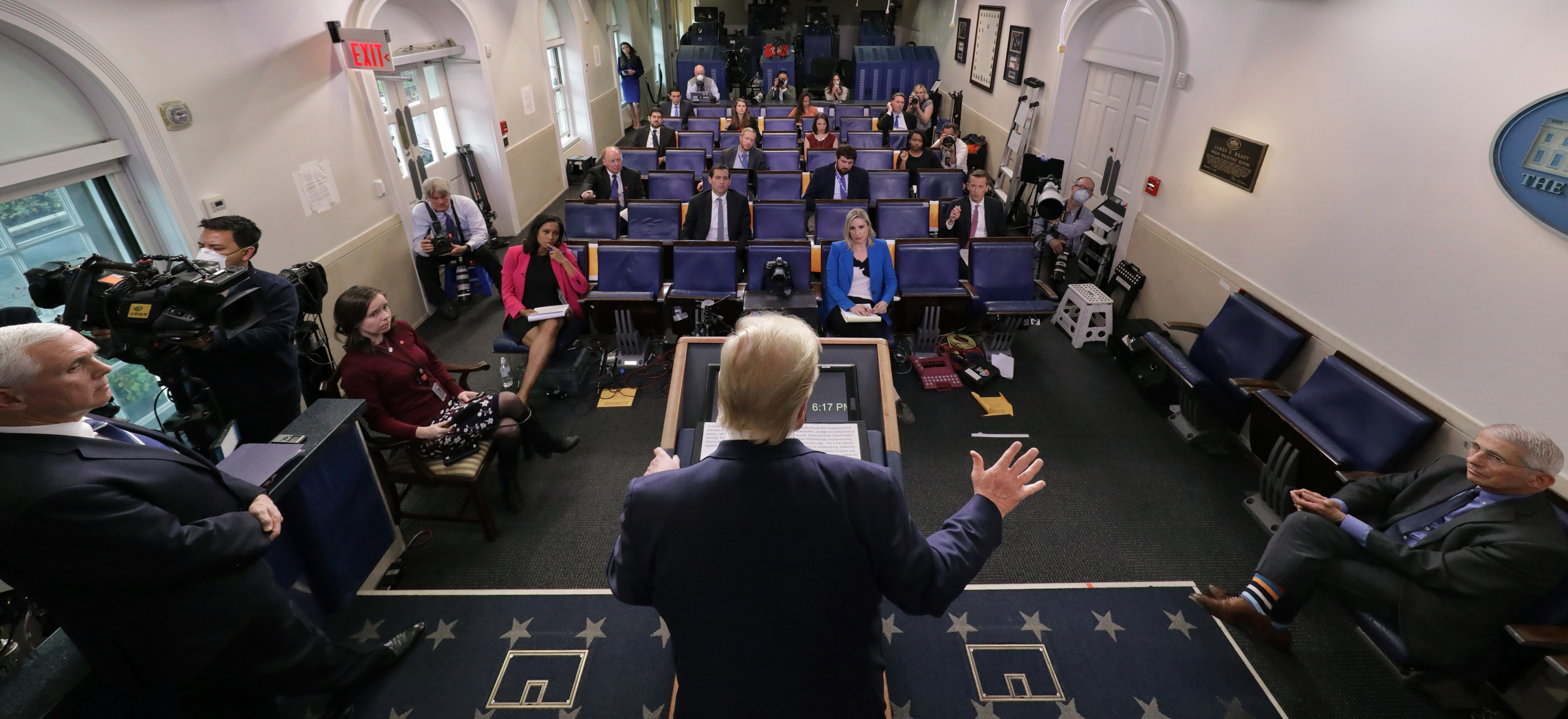 Live Stream White House's Coronavirus Wednesday Briefing: How to Watch ...