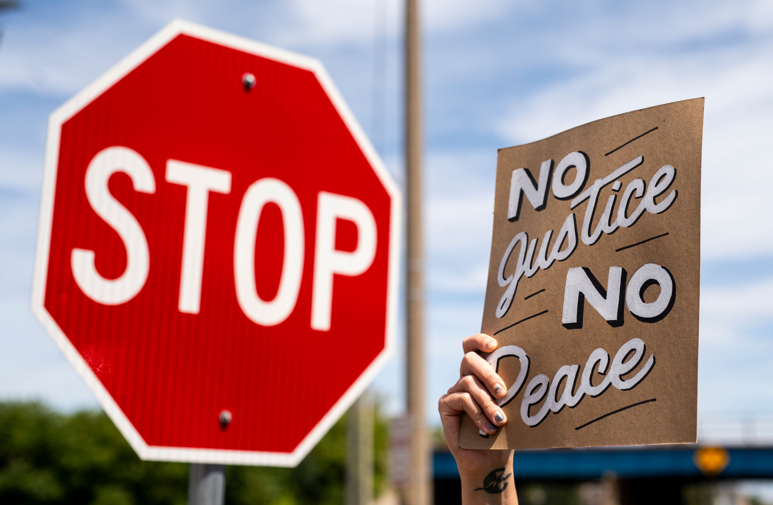 Kenosha Protesters Accuse City Of Having Different Laws For Protesting Kenosha Protesters Accuse City Of Having Different Laws For Protesting