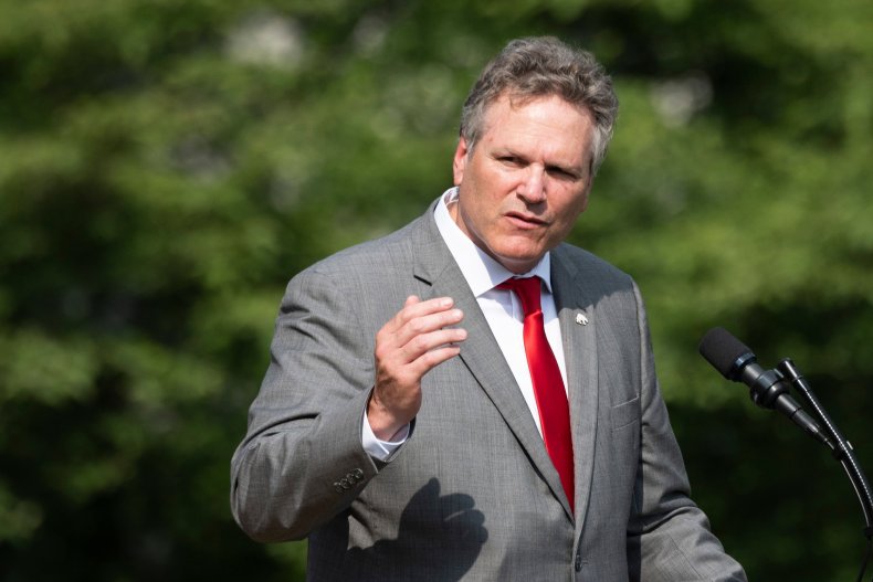 Recall Campaign Against Alaska Governor Can Proceed Rules State