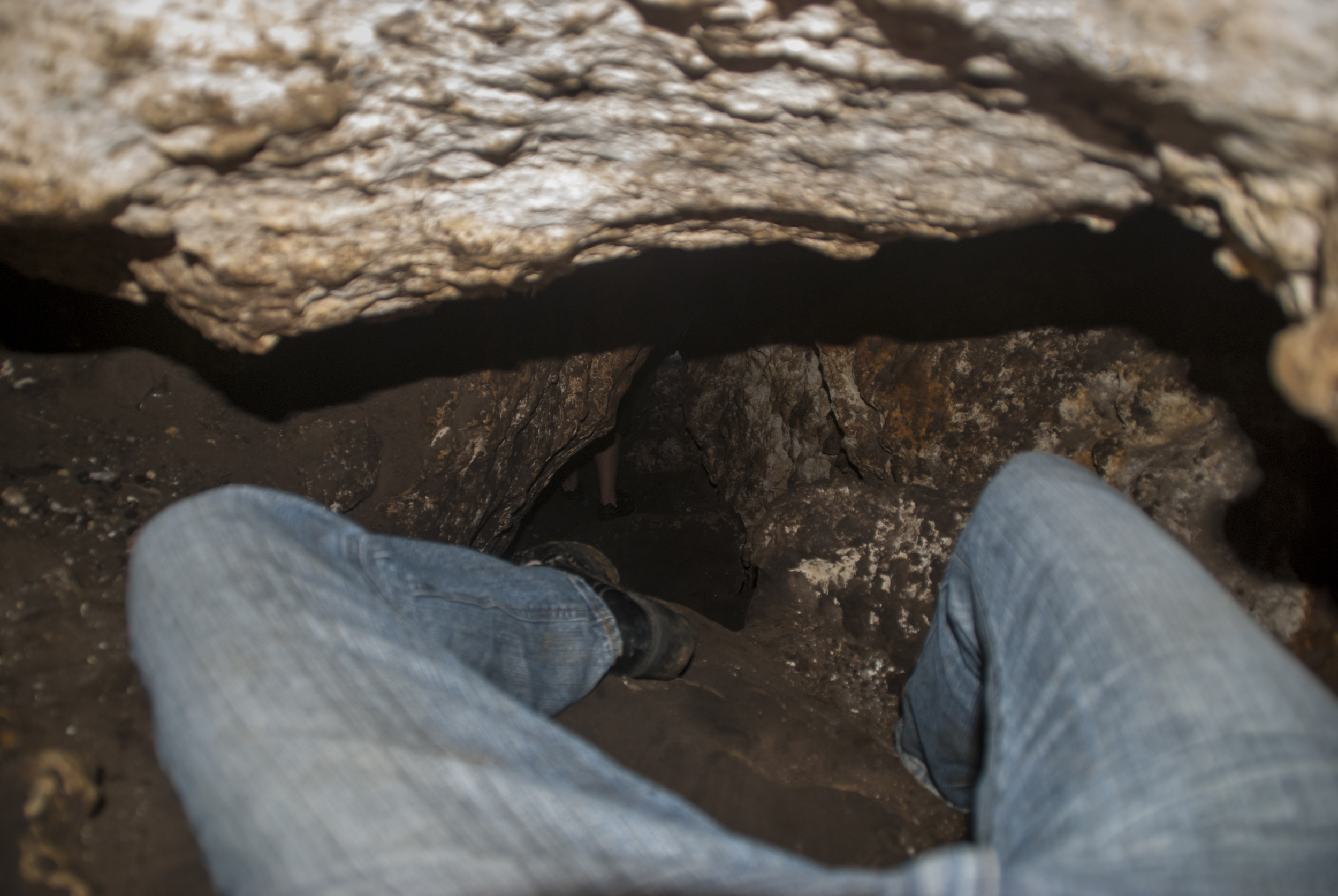 Caver Climbing Through Unbelievable Tiny Hole Goes Viral: 'Do Not ...