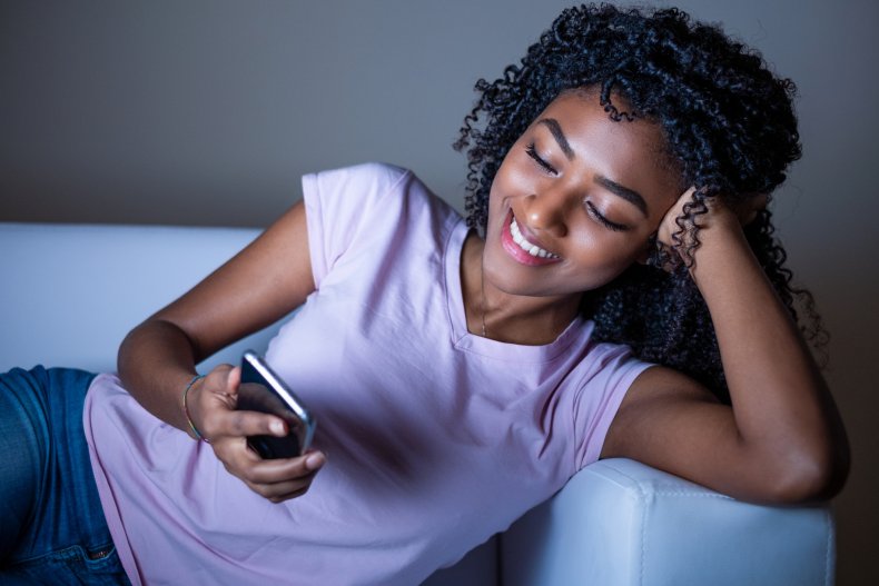 How To Start A Conversation On Tinder Bumble And Hinge Successfully