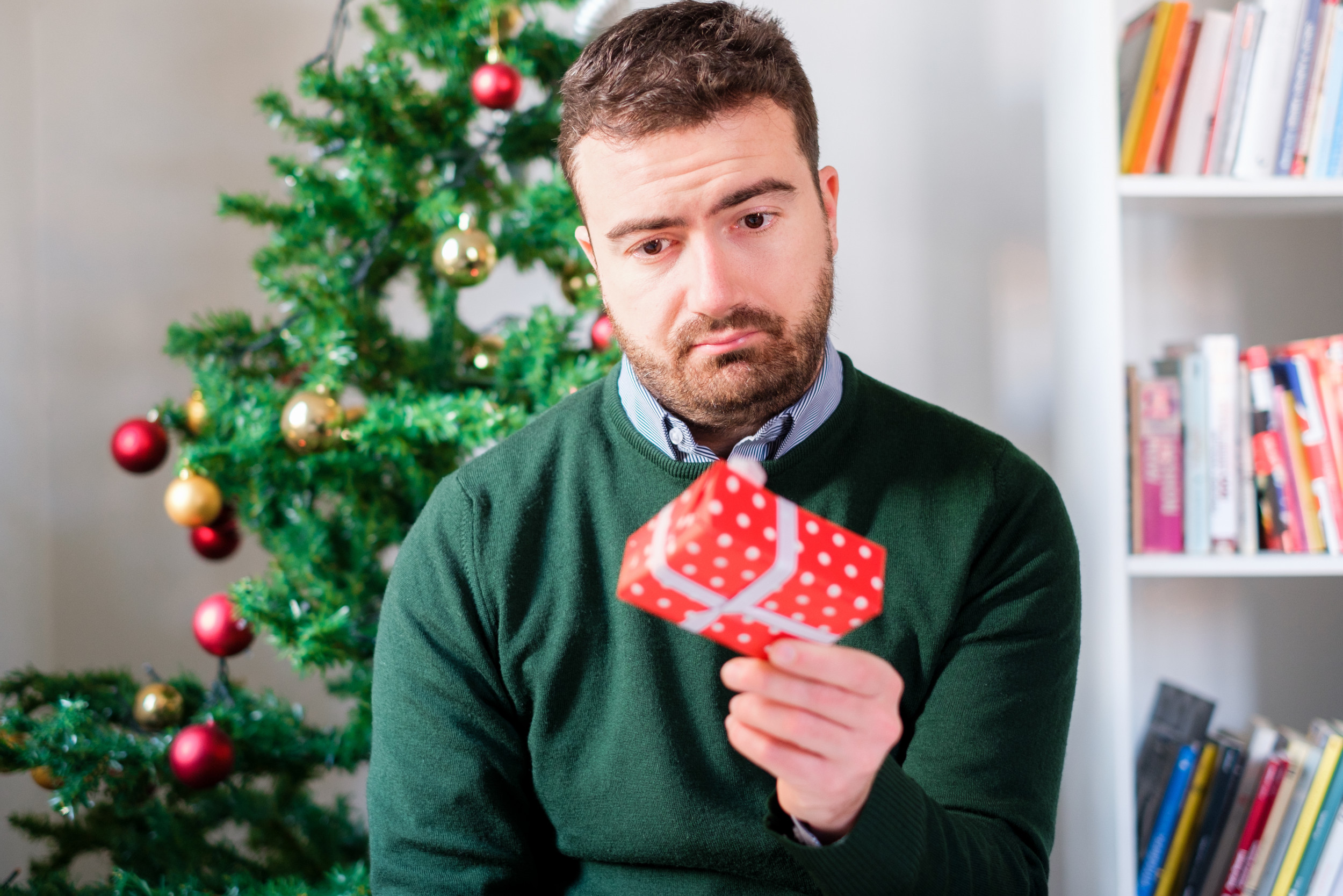 Man Branded 'Insensitive' for Constantly Throwing Out Gifts From ...