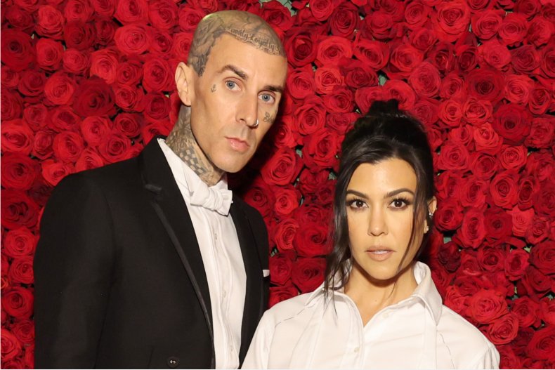 Travis Barker Tweets 'God Save Me' As He's Reportedly Rushed to Hospital Travis Barker Tweets 'God Save Me' As He's Reportedly Rushed to Hospital