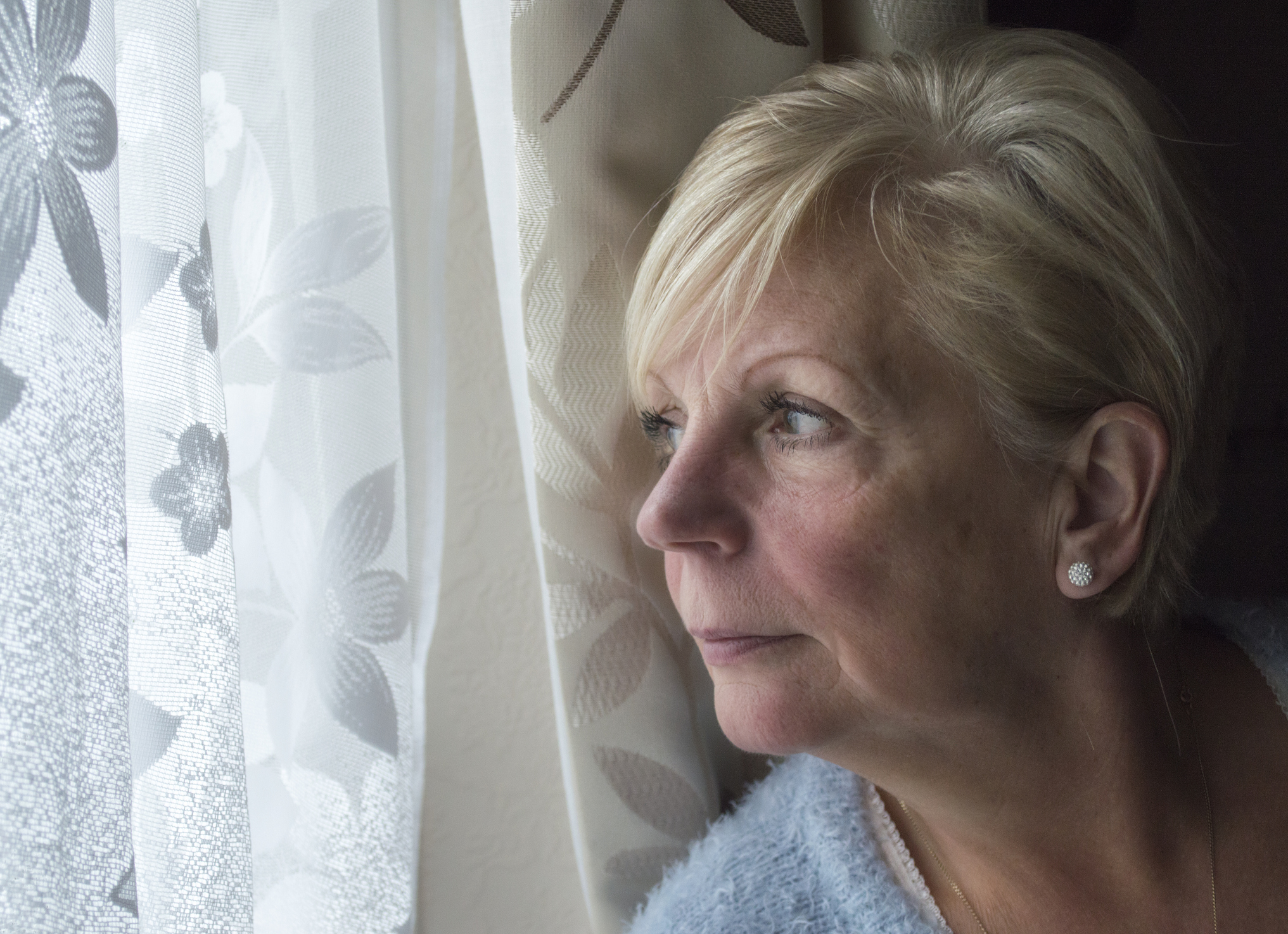 Neighbor Moaning Over New Airbnb Next Door Dragged Annoys Me Newsweek
