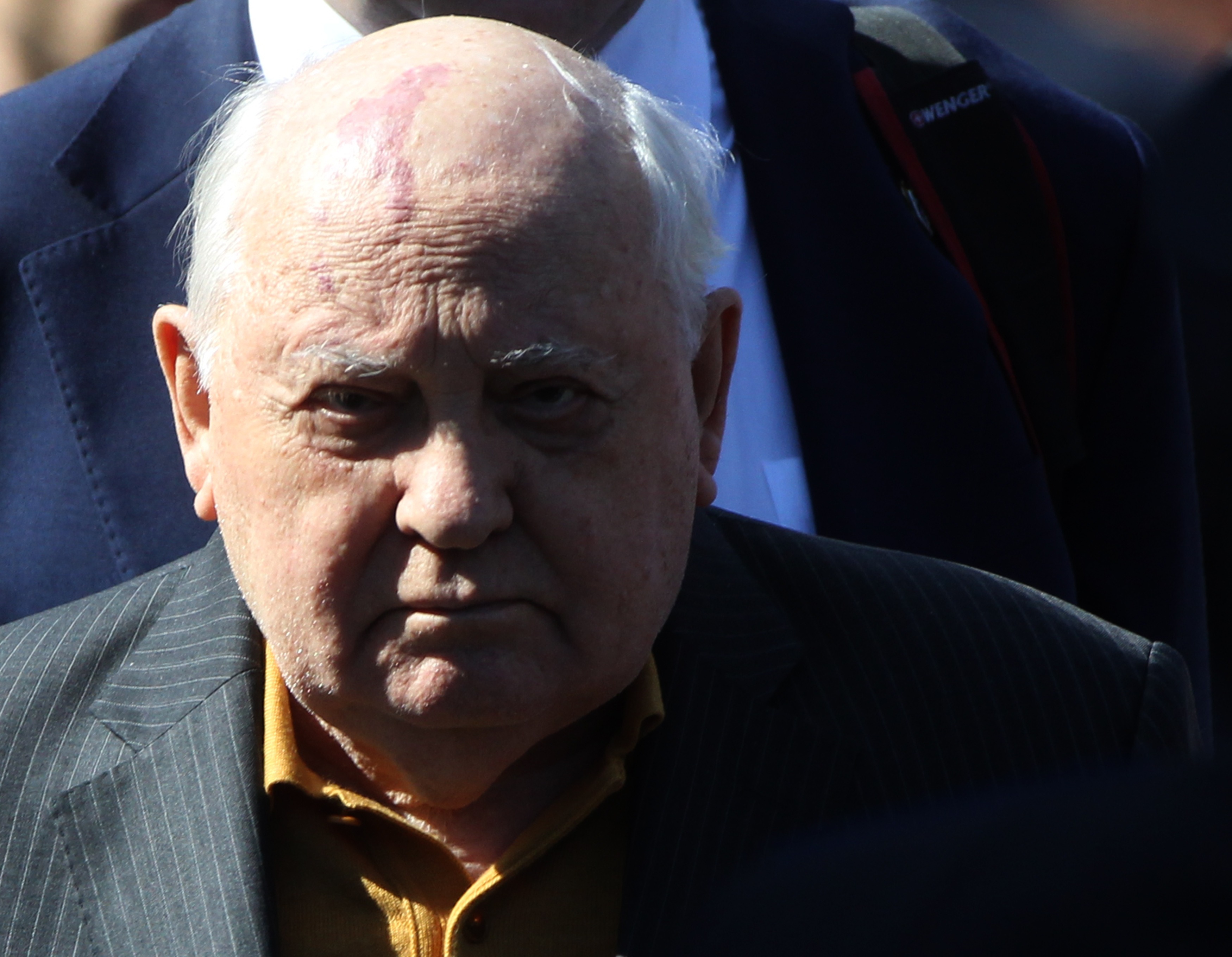 Putin Responds to Gorbachev's Death as Russians Divided Over His Legacy ...