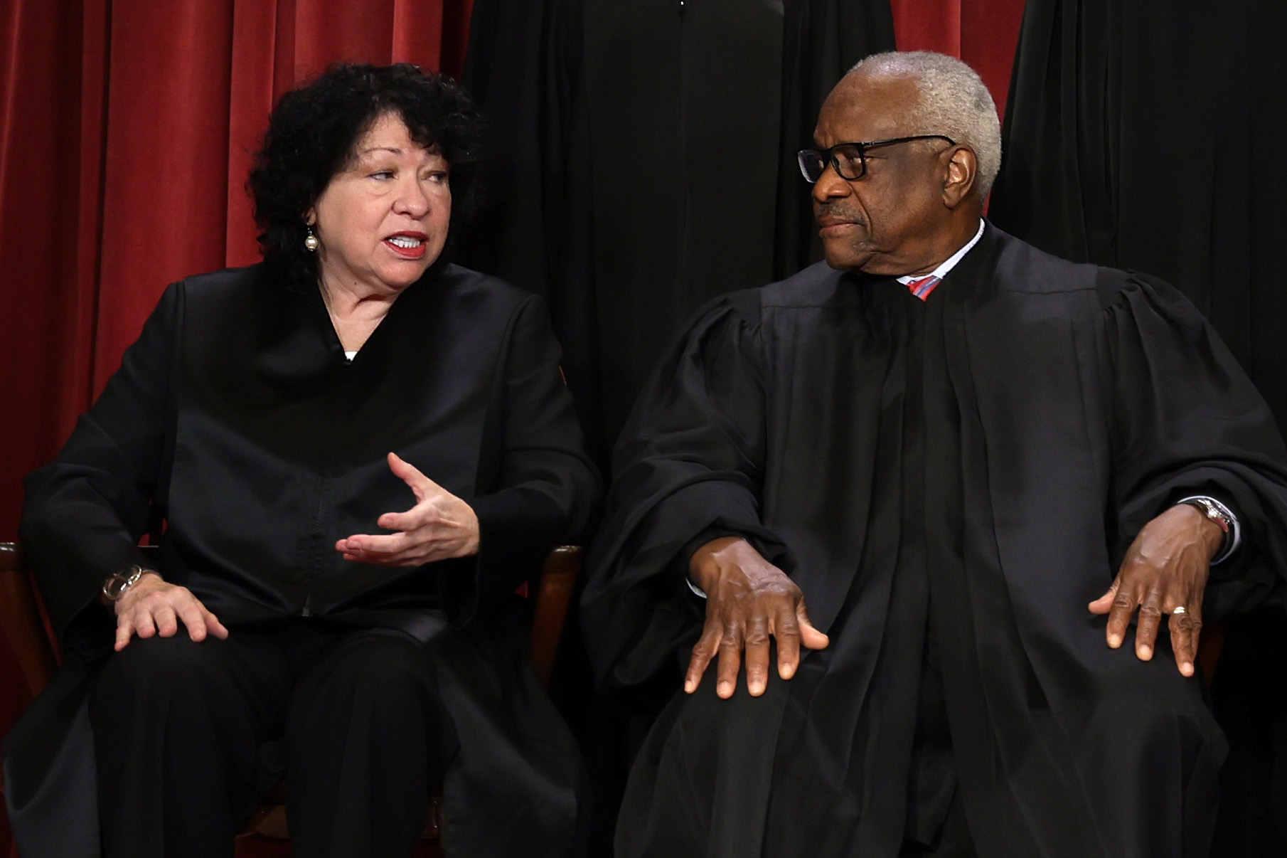 Clarence Thomas Defended by Sonia Sotomayor: He 'Cares About People ...