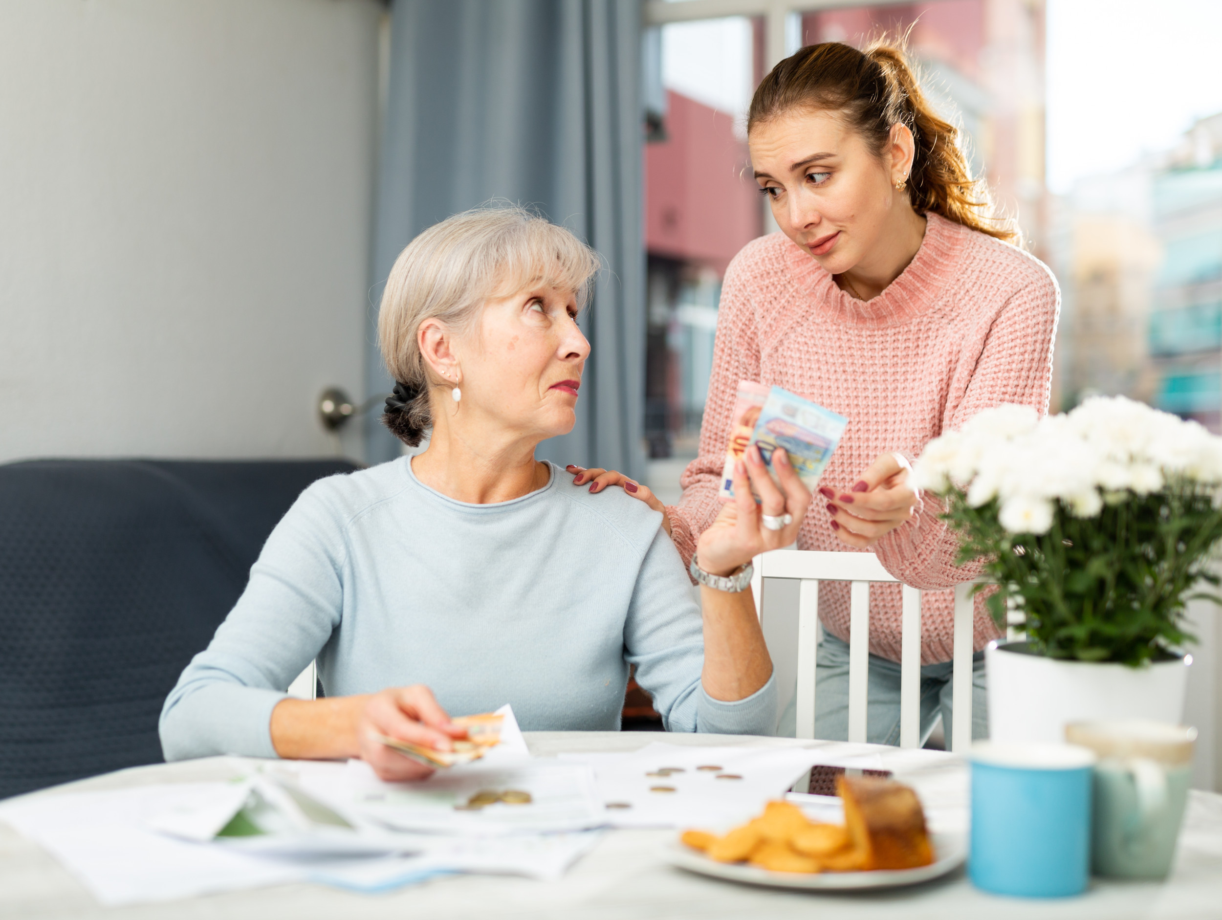 Parents Not Giving Their Daughters Equal Money Slammed: 'Value Her Less ...