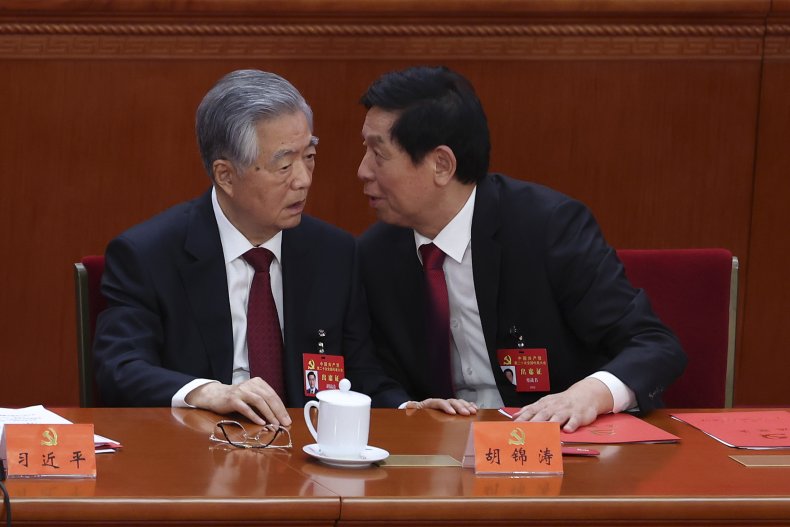 Lip Reader Decodes Hu Jintao's Dramatic Exit From China's Party Congress Lip Reader Decodes Hu Jintao's Dramatic Exit From China's Party Congress