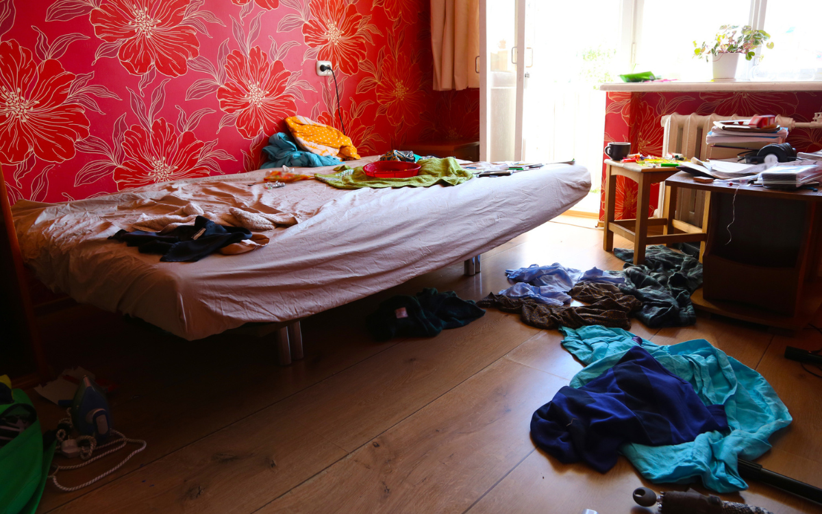 In-Laws Failing to Tidy Up When Staying With Family Slammed as ...