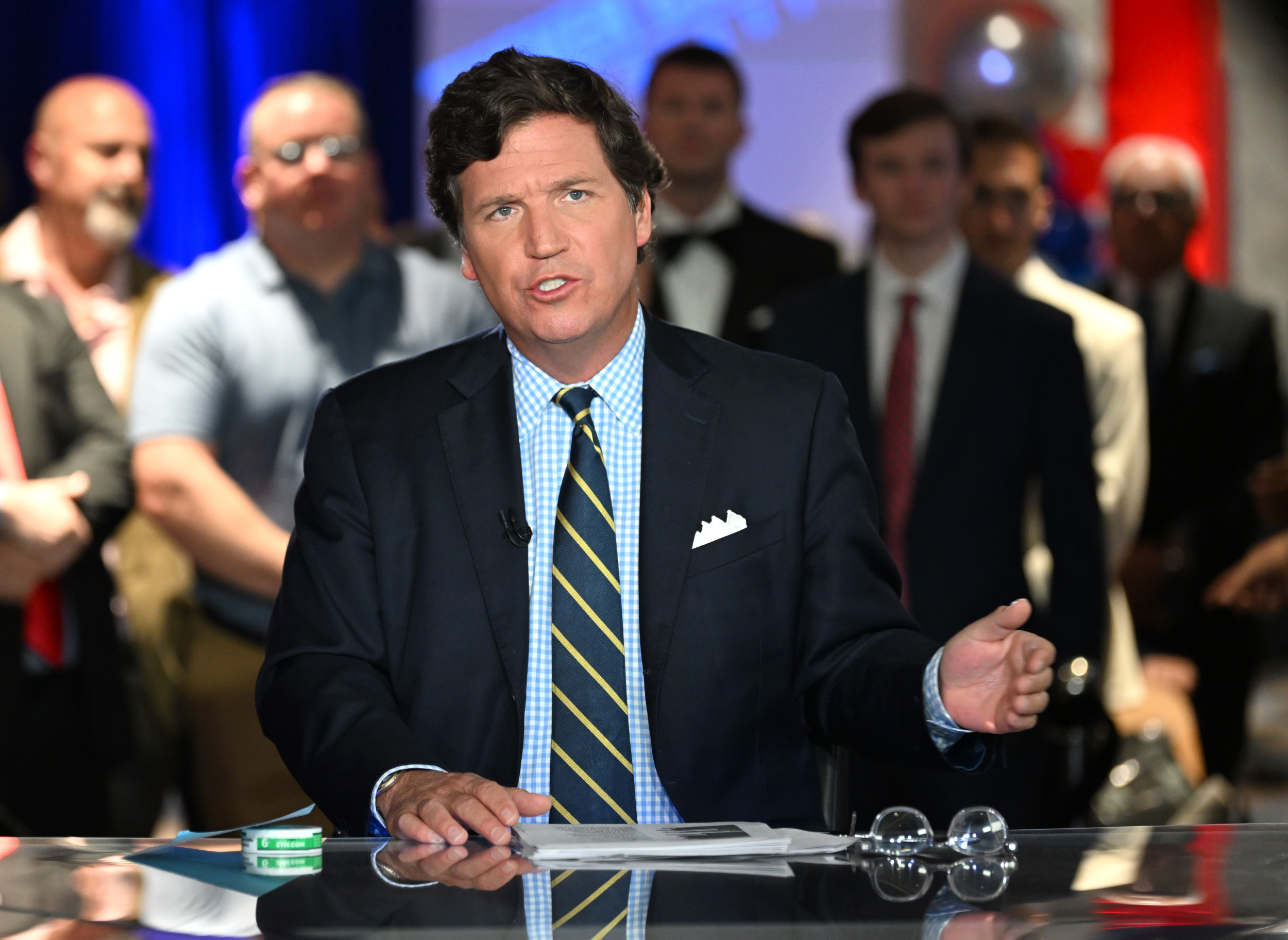 Tucker Carlson Joins Elon Musk In Attacking Apple Over Censorship Claims Tucker Carlson Joins Elon Musk In Attacking Apple Over Censorship Claims