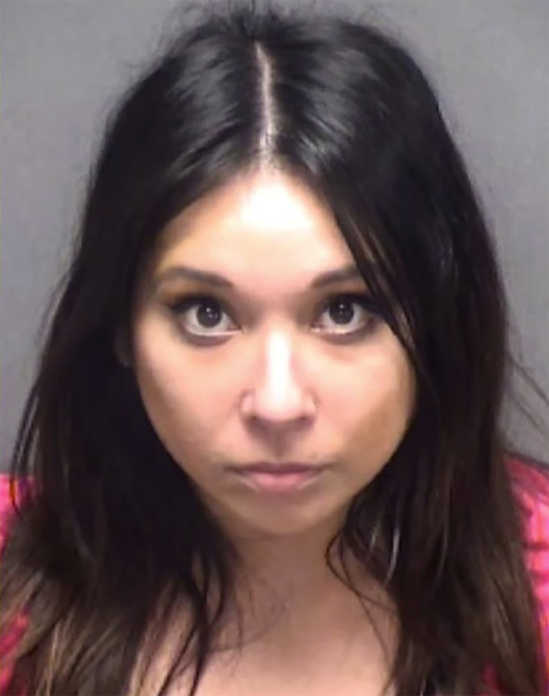 Woman Repeatedly Stabs Boyfriend for 'Not Helping with the Bills'—Police Woman Repeatedly Stabs Boyfriend for 'Not Helping with the Bills'—Police