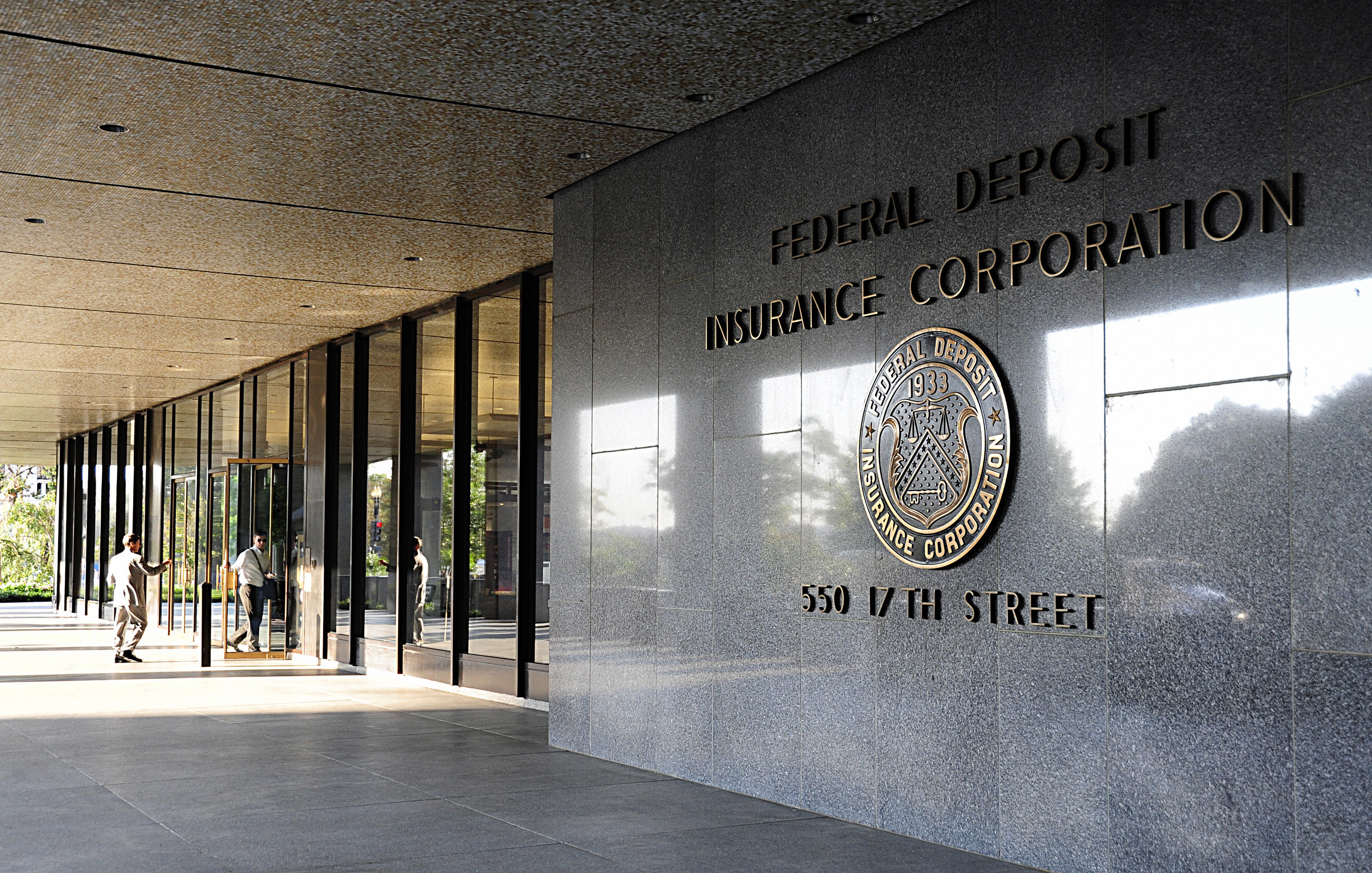 Are 401Ks Protected In A Bank Collapse What To Know About Retirement Funds