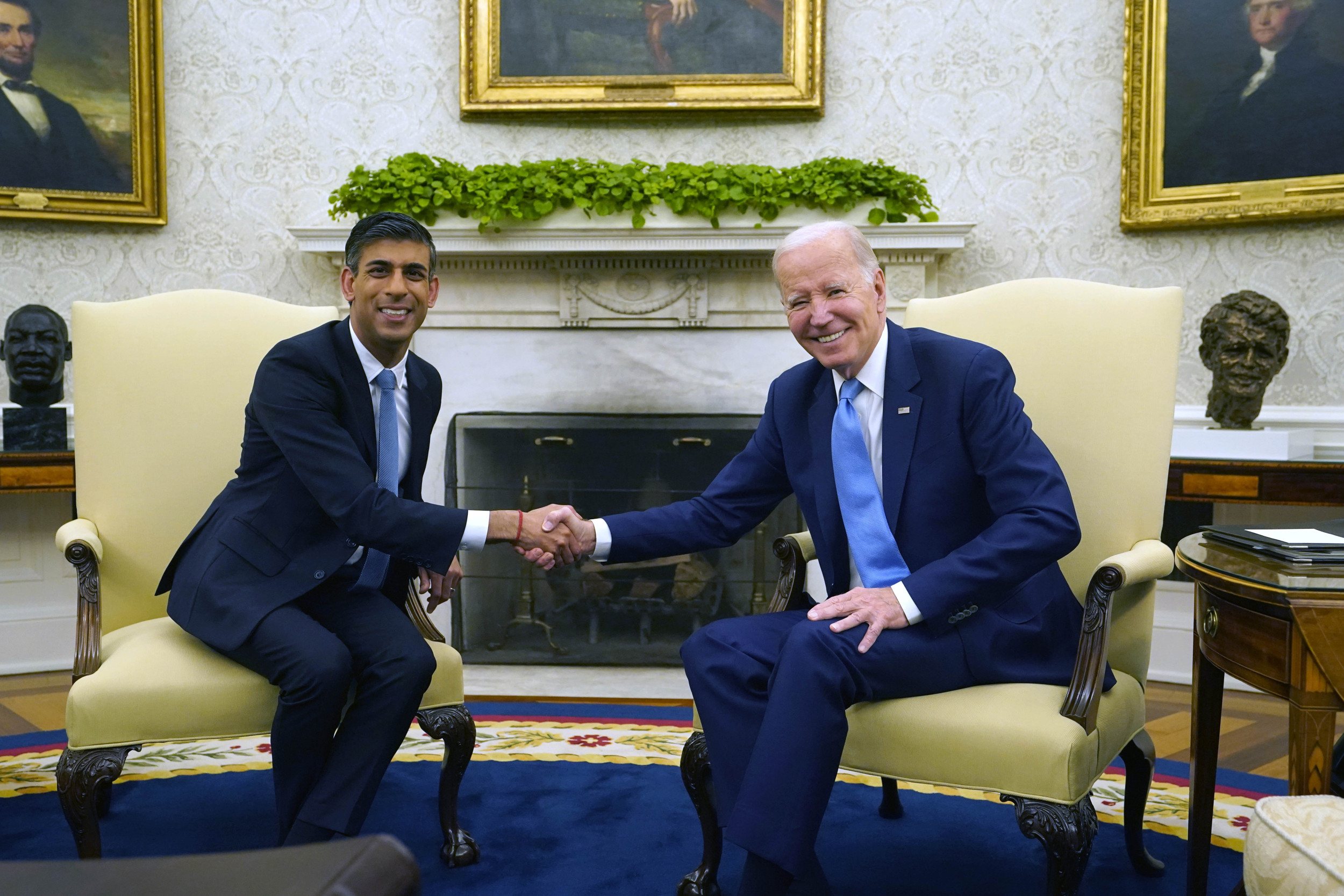 Biden and Sunak Tout New 'Atlantic Declaration,' Promise Ukraine ...