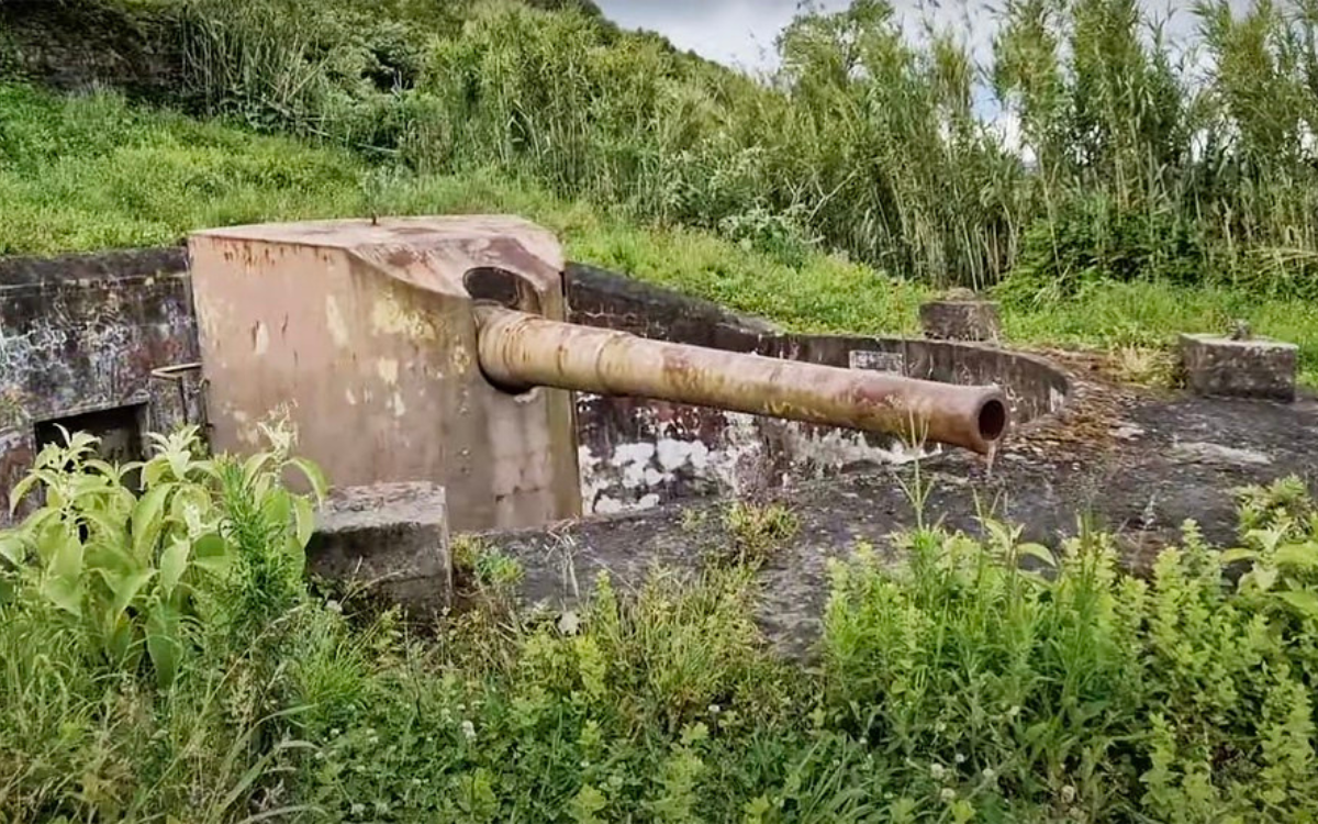 Man Finds Abandoned WW2 Guns and Eerie Underground Tunnel Network ... Man Finds Abandoned WW2 Guns and Eerie Underground Tunnel Network ...