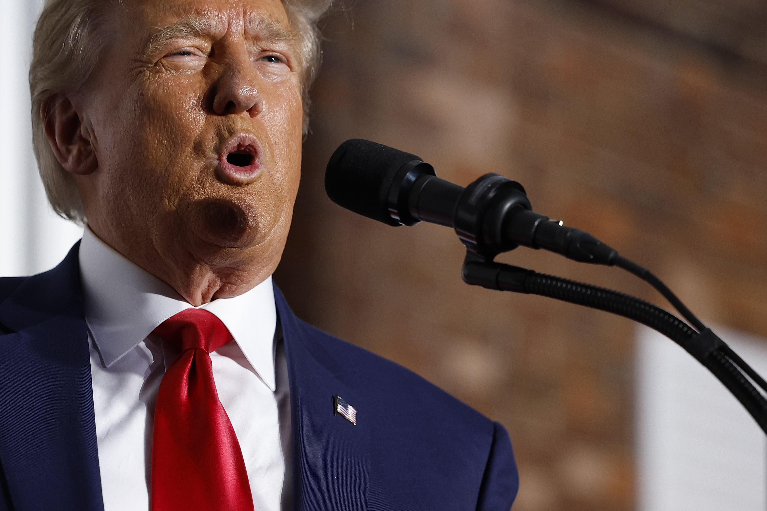 Donald Trump Bemoans 'Impossible' Trial Chances as Arraignment Begins ...