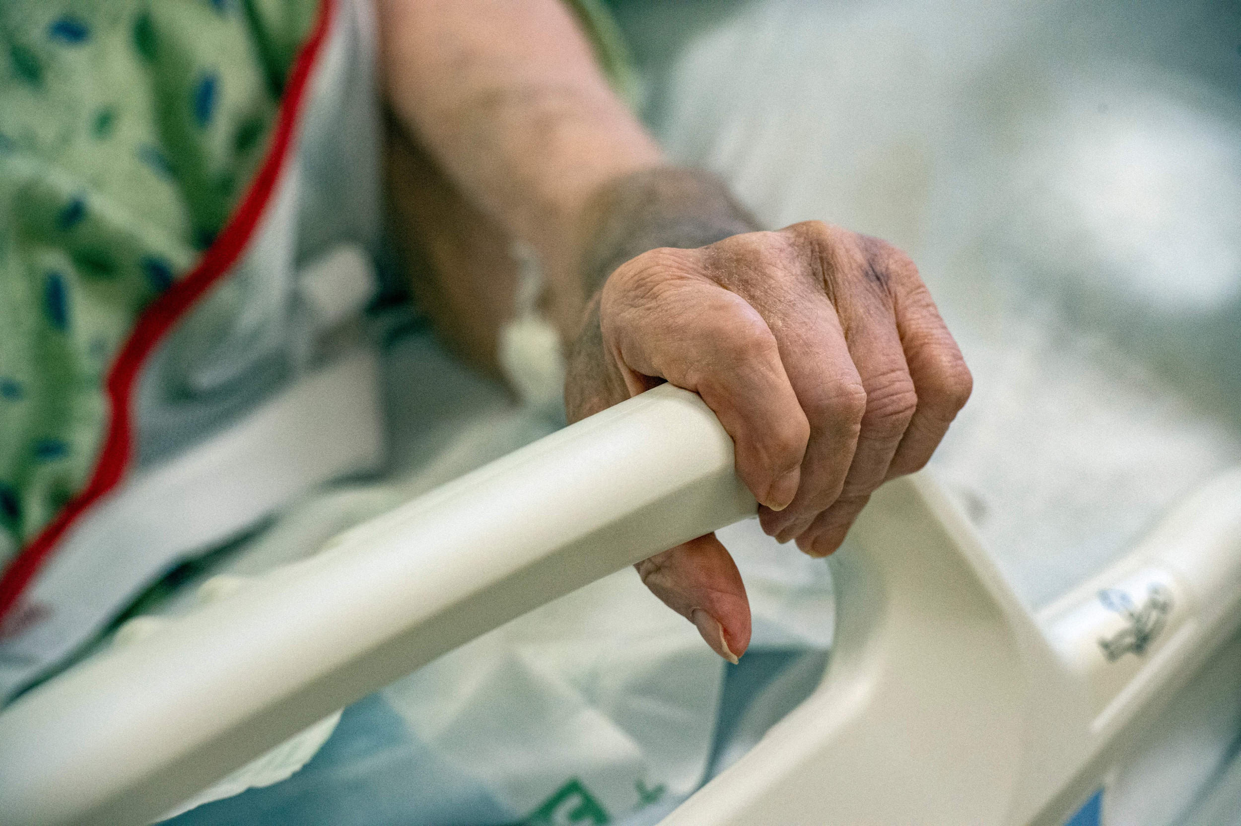 LA Hospital Power Failure Hits ICU as Firefighters Rush to Save ...