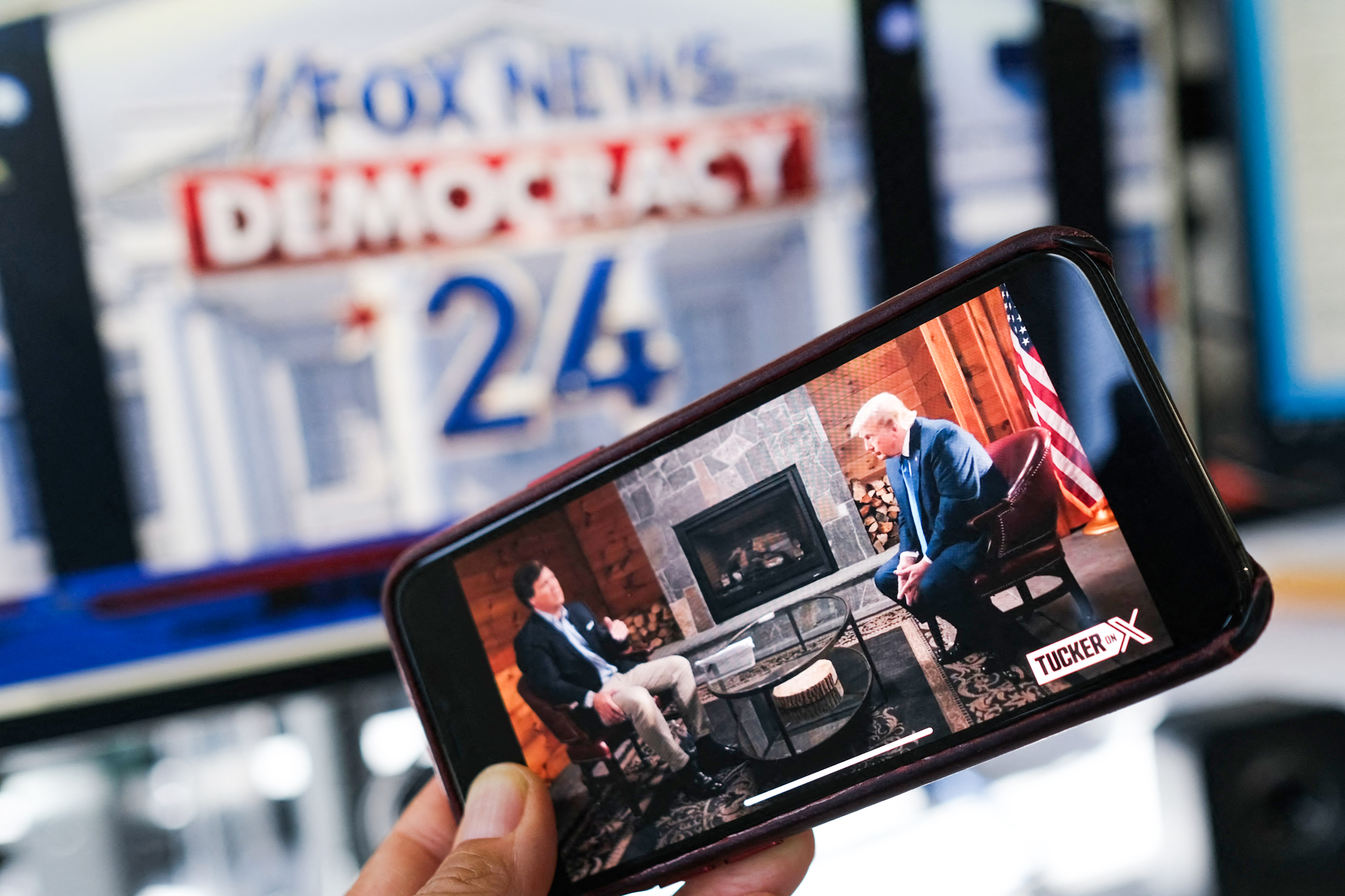 Watch Tucker Carlson s Trump Interview Airing Opposite GOP Debate Watch Tucker Carlson s Trump Interview Airing Opposite GOP Debate