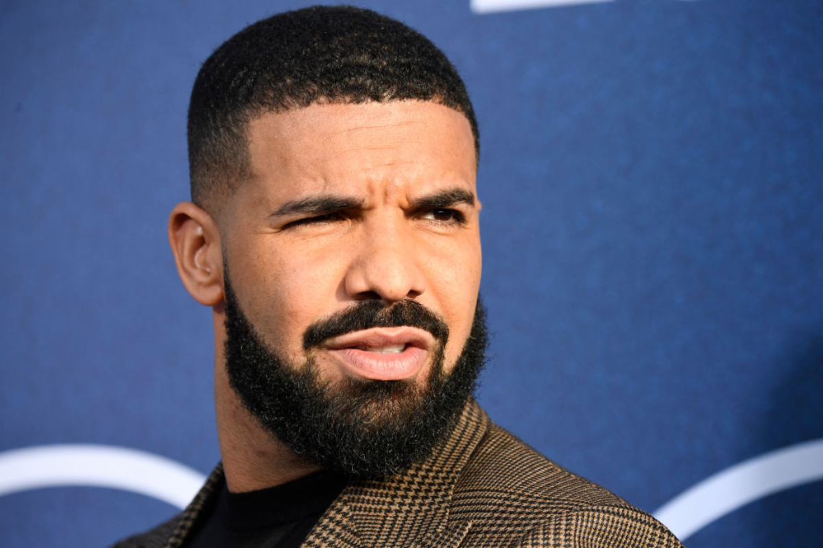 Drake's New Photo Sparks Backlash—'So Weird' - Newsweek