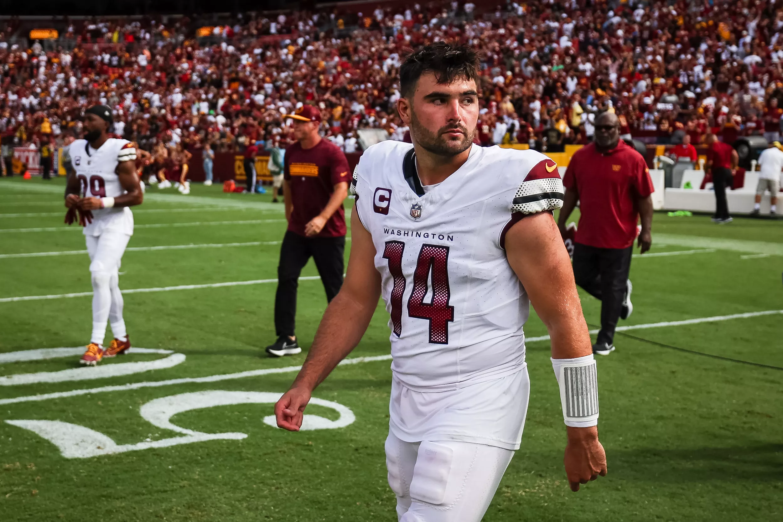 washington-commanders-quarterback-sam-howell.webp?w=1600&h=900&q=88&f ...