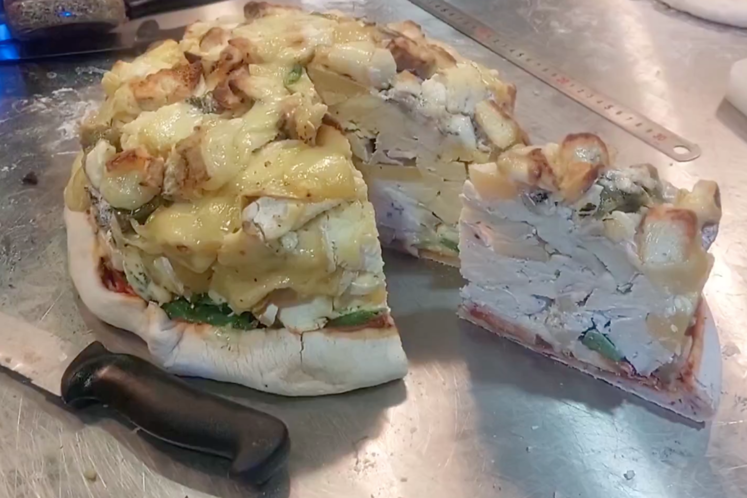 Chef Creates Pizza With 1001 Different Cheeses in World Record Attempt ...