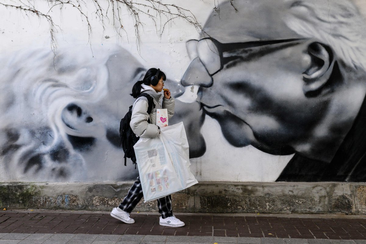 South Korea s Population Collapse Is Set To Deepen Newsweek south-korea-s-population-collapse-is-set-to-deepen-newsweek