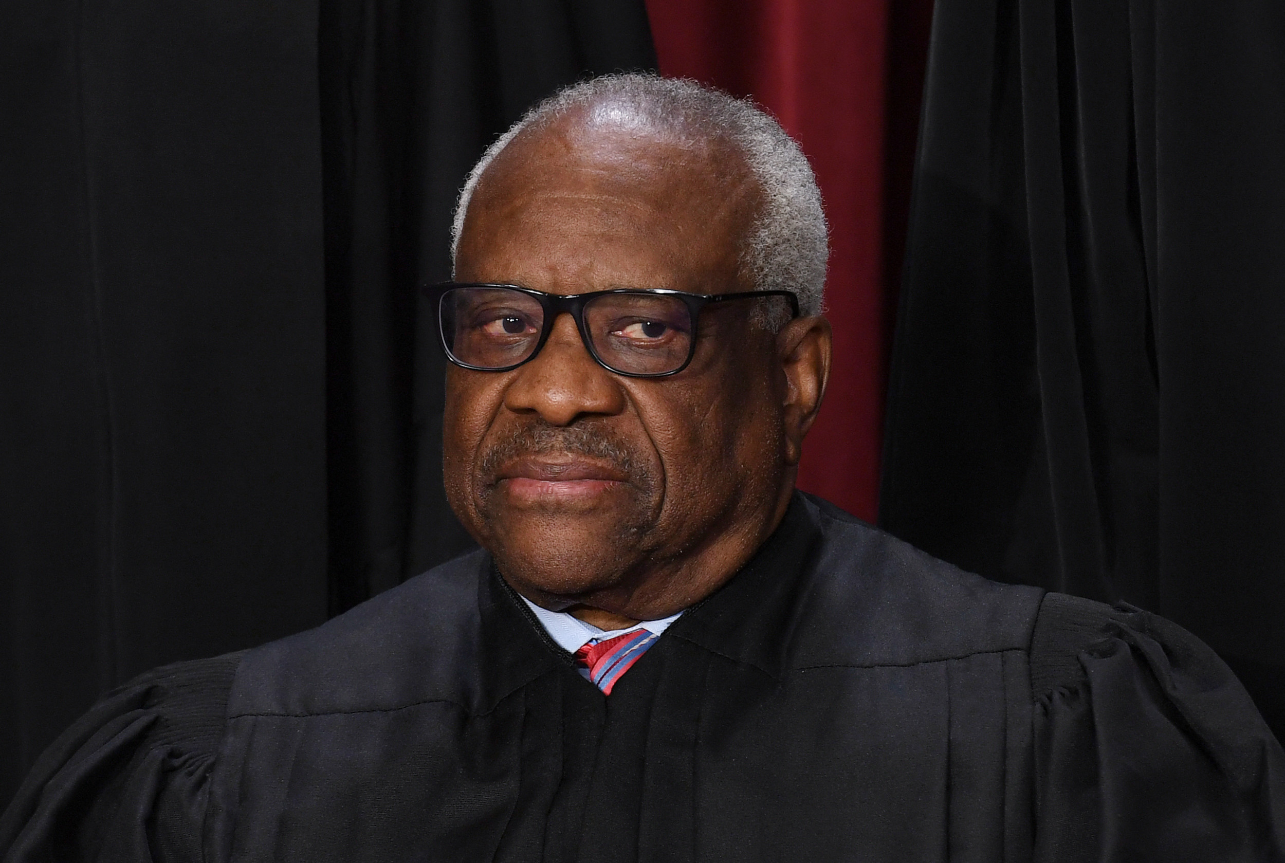 Clarence Thomas Feels Squeeze as Senate Attorney Speaks Out on Probe ...