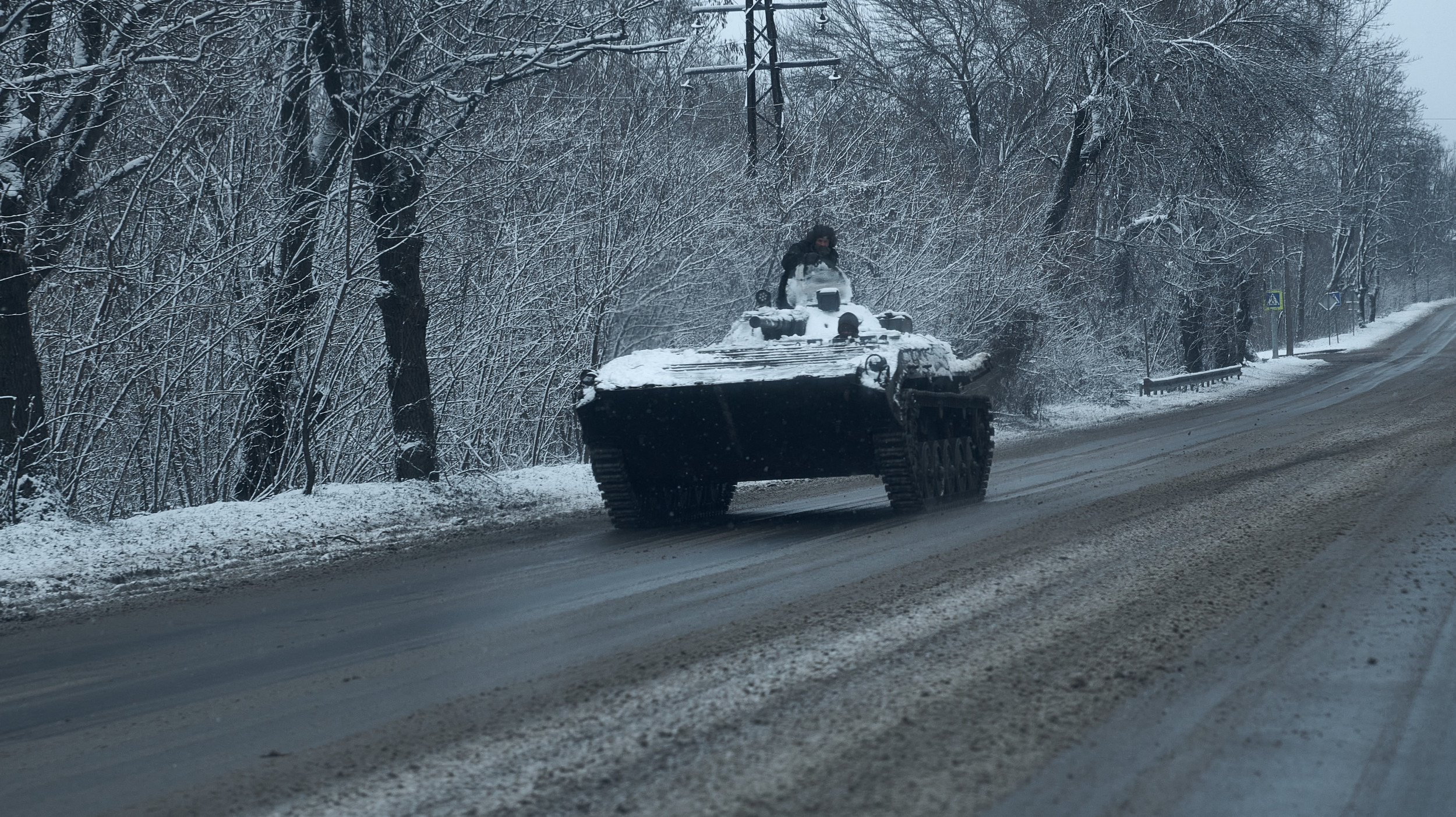 Ukraine Loses 300 Troops, Tanks and Howitzers in One Battle: Russia ...