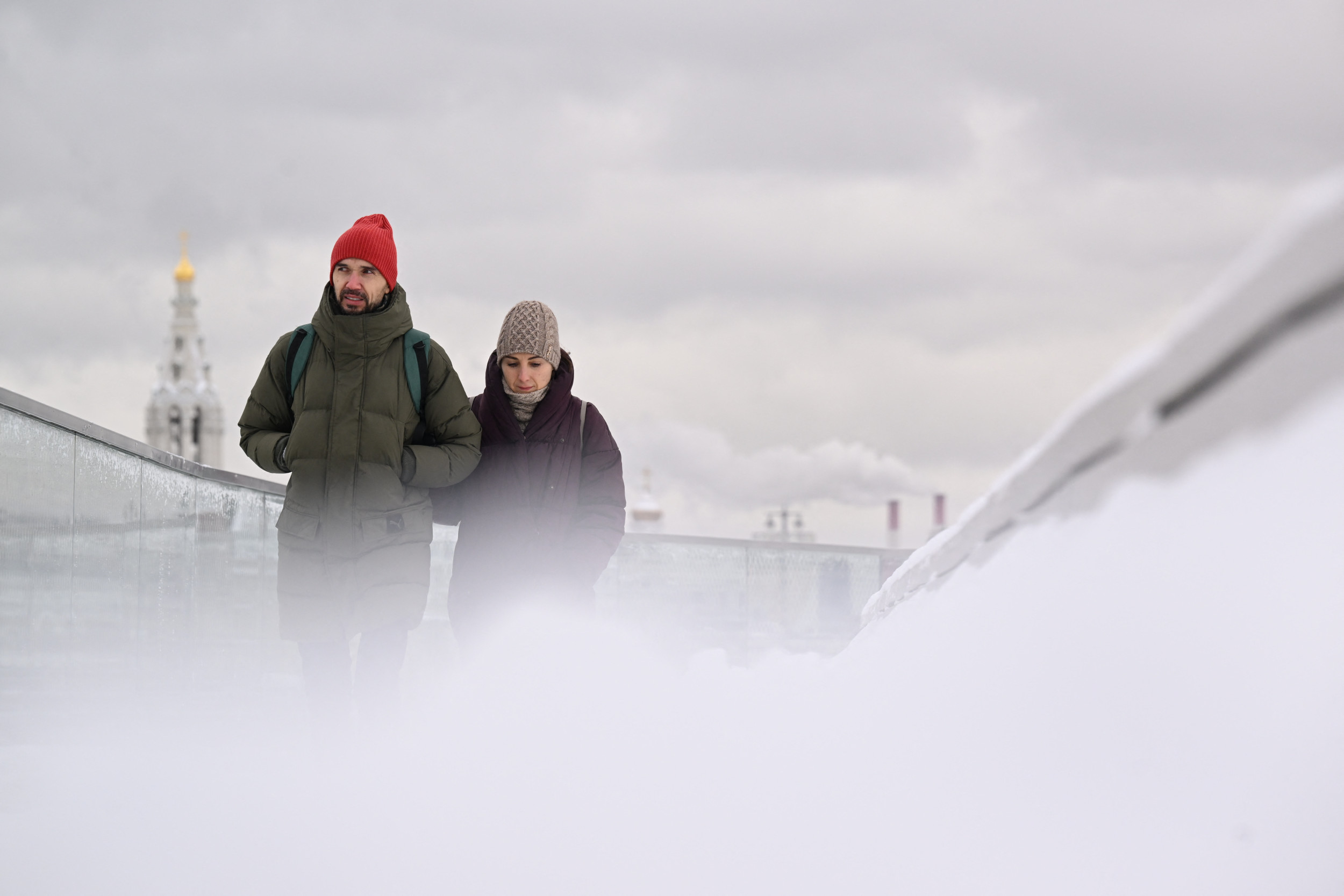 Russian TV Mocked for Covering US Winter Storms Amid Moscow Crisis ...