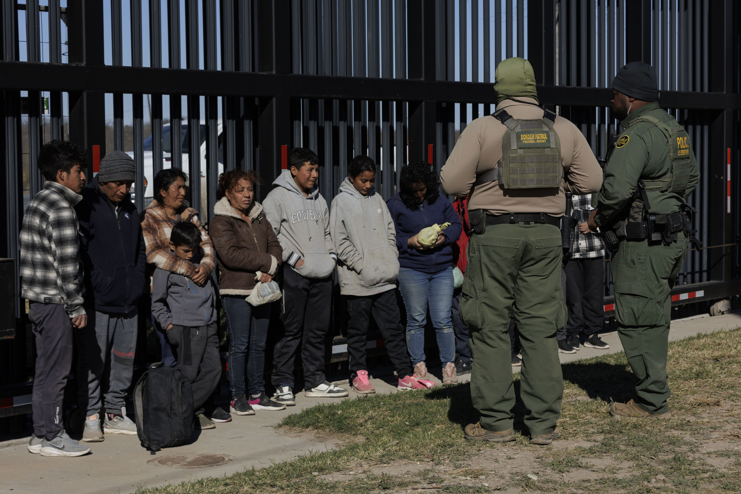 Does Border Bill Allow 1.8 Million Migrants Into US? What We Know ... Does Border Bill Allow 1.8 Million Migrants Into US? What We Know ...