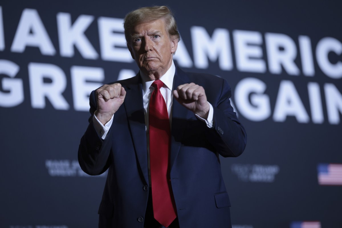 Trump Vows To Fully Uphold Second Amendment After Kansas City
