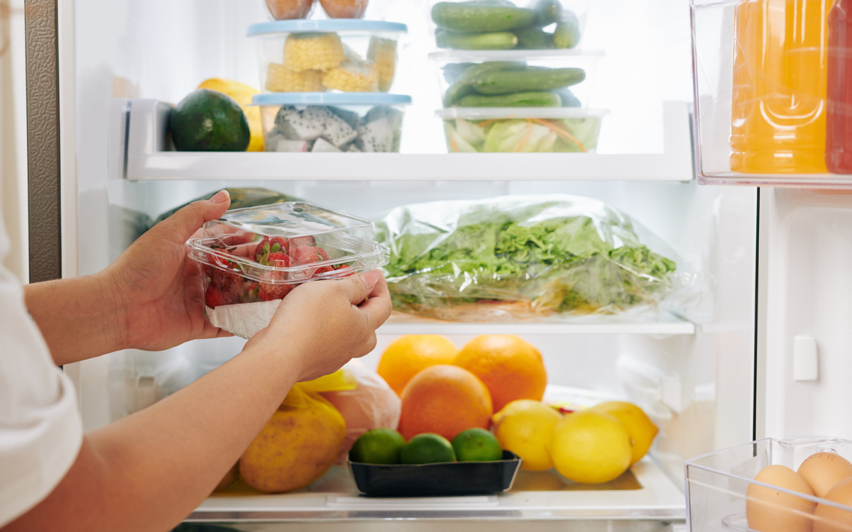 What Man Did When Roommate Confessed to Messing With His Food Applauded ...