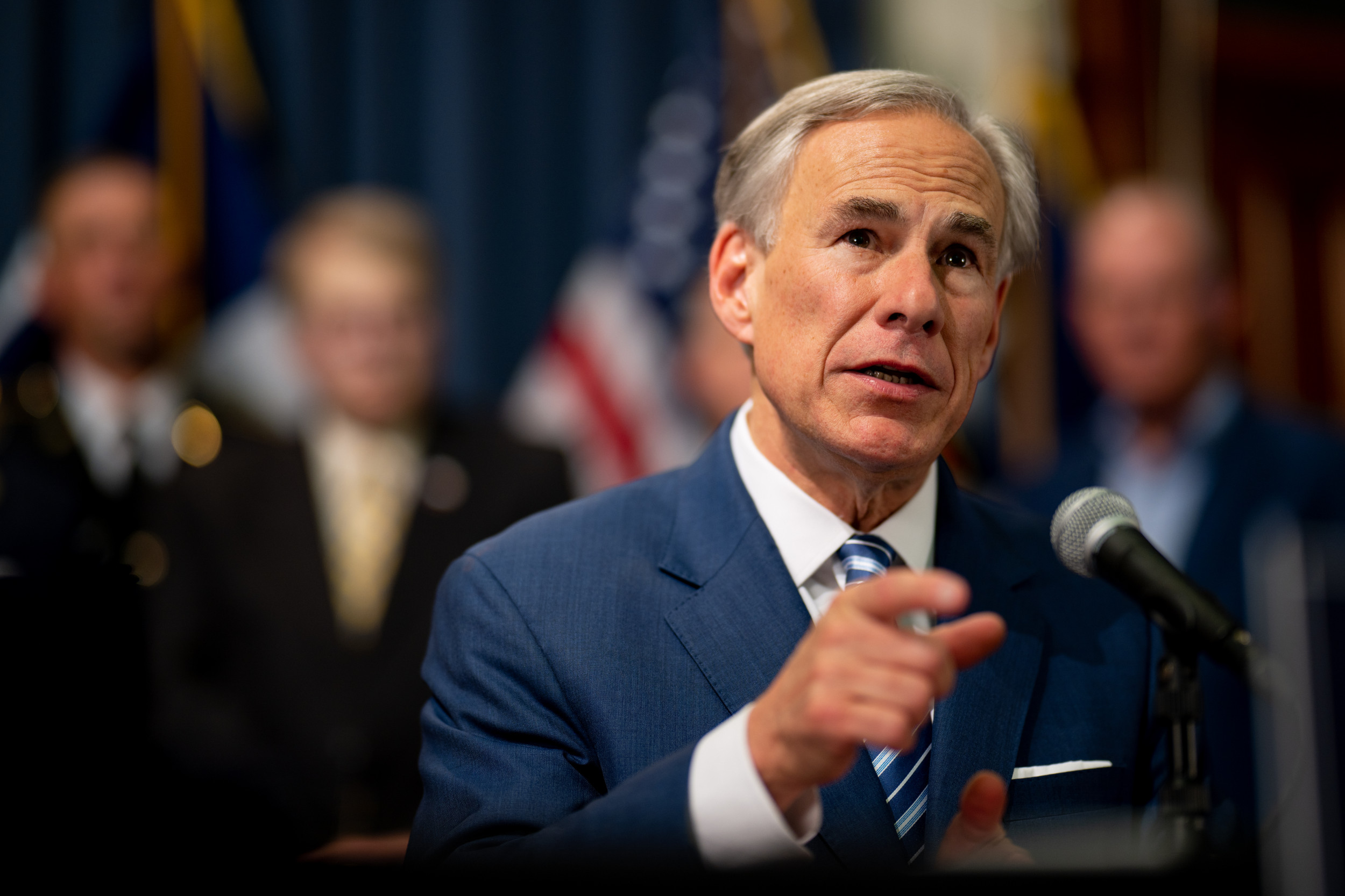 Greg Abbott Feels the Heat - Newsweek Greg Abbott Feels the Heat - Newsweek