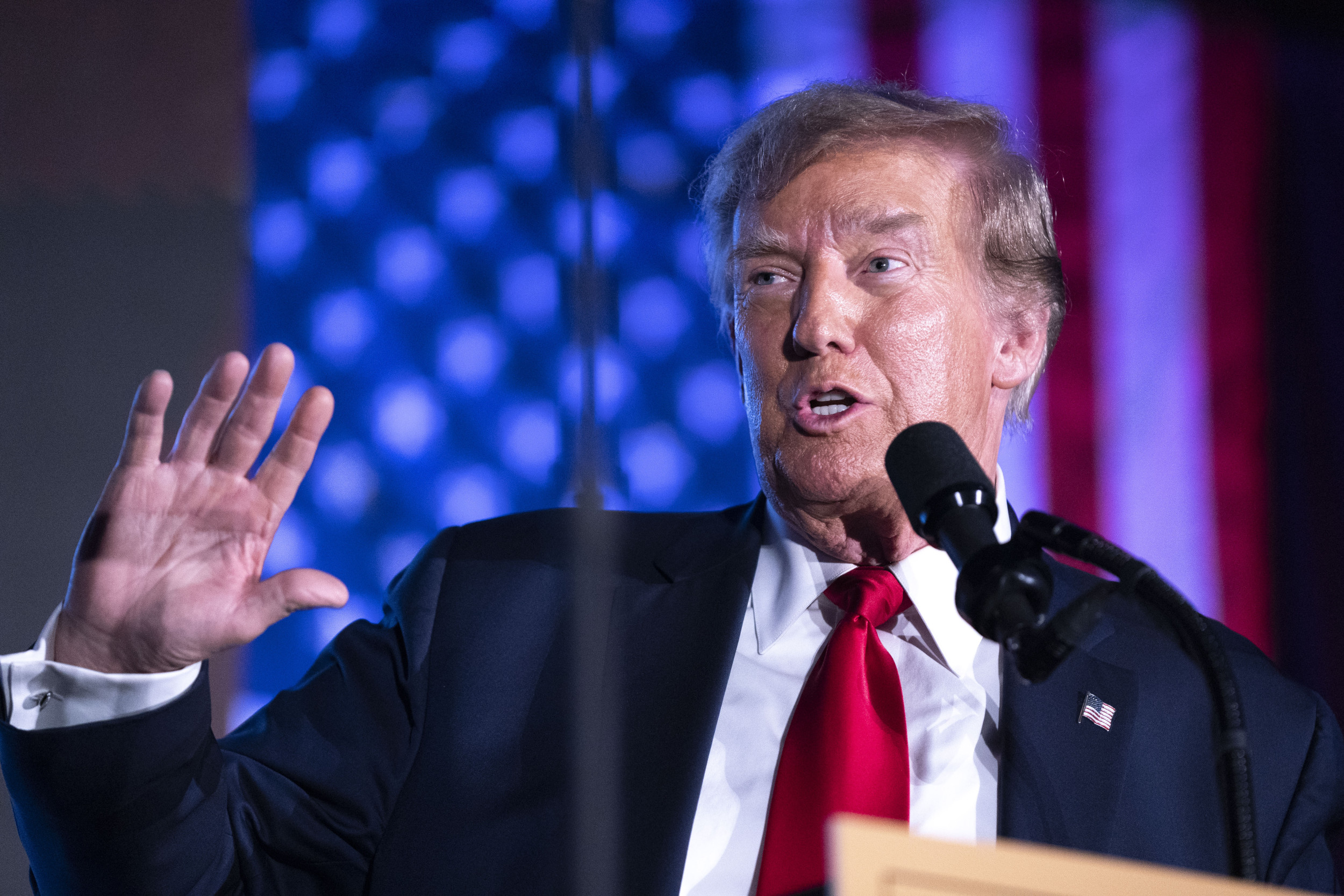 Donald Trump Risks Losing Financial Lifeline - Newsweek