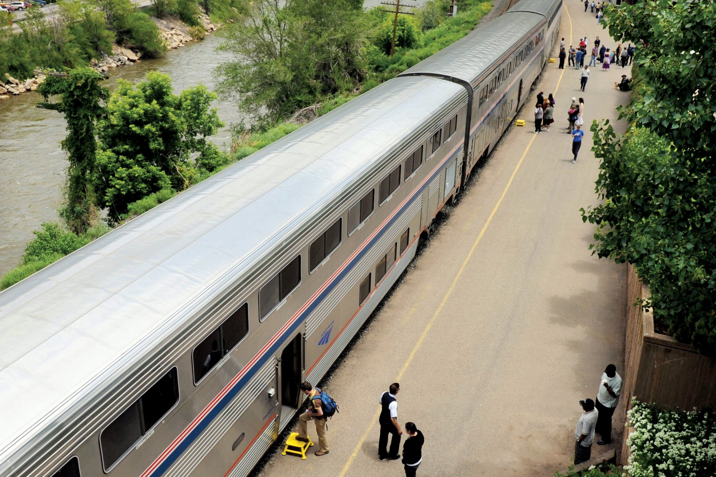 Cross-Country by Train is the Most Charming Ride of a Lifetime - Newsweek