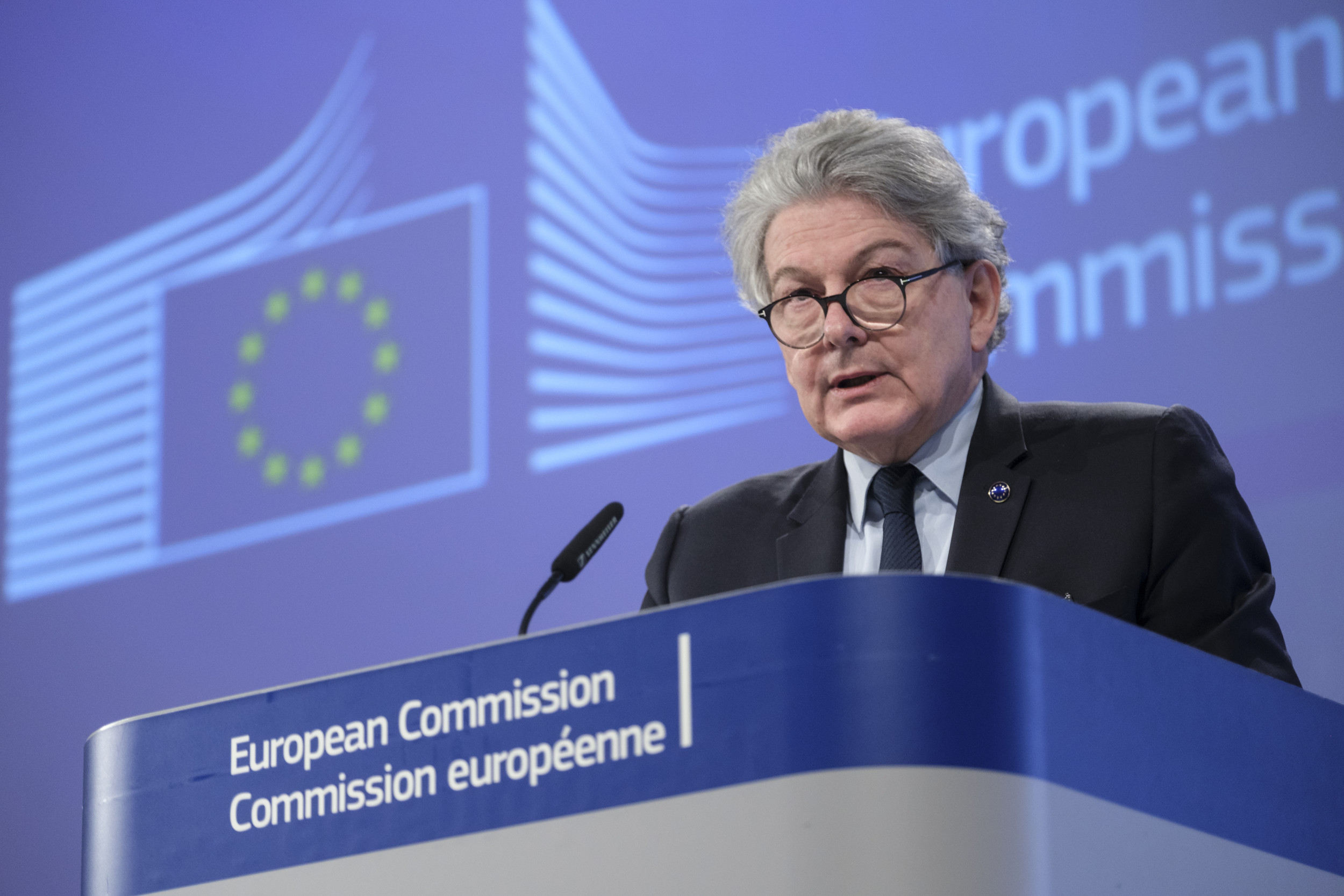 EU Looks to Increase Arms Production to Shift Away From US Weapons ...