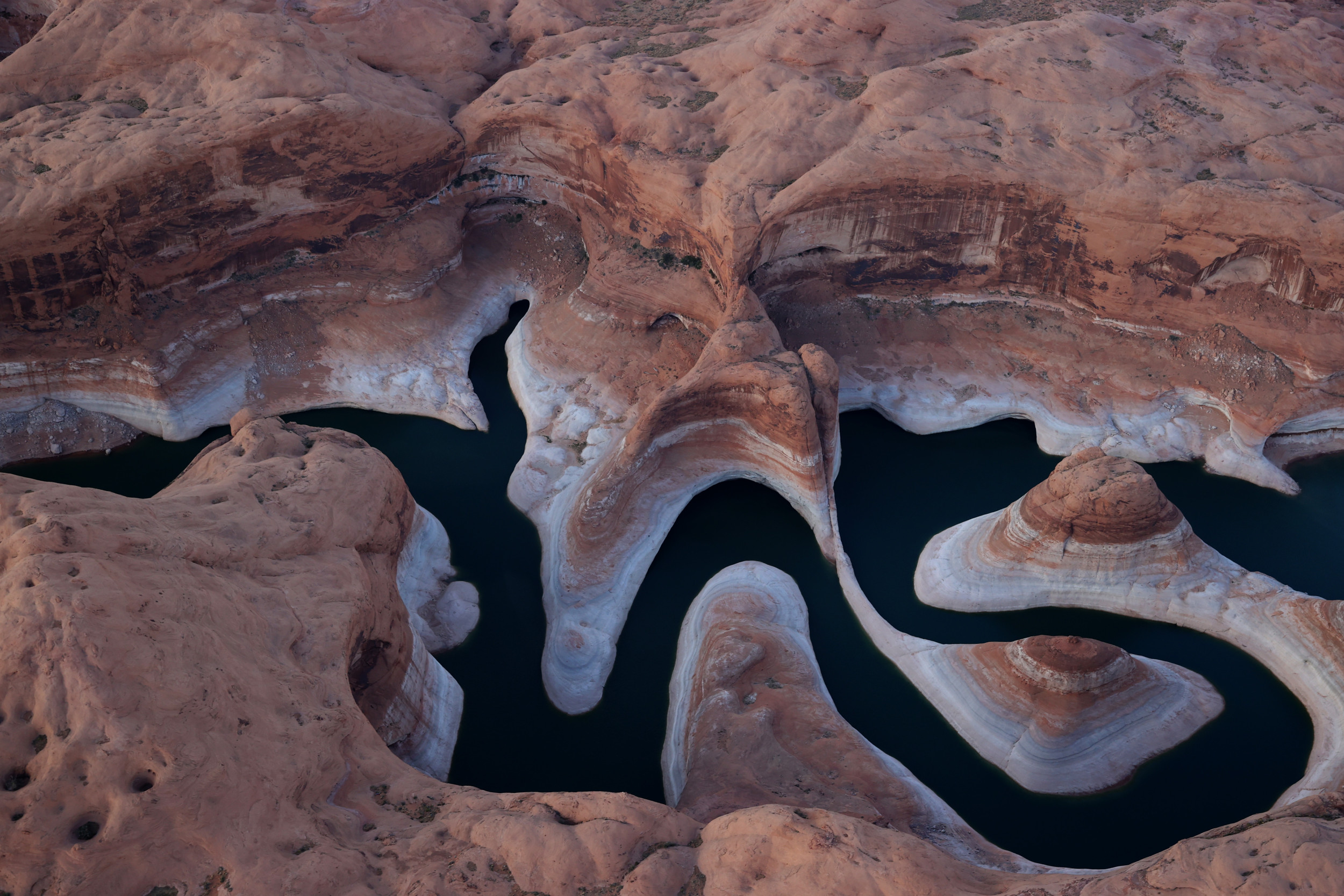 Lake Powell's Changing Water Levels Revealed in Chart - Newsweek