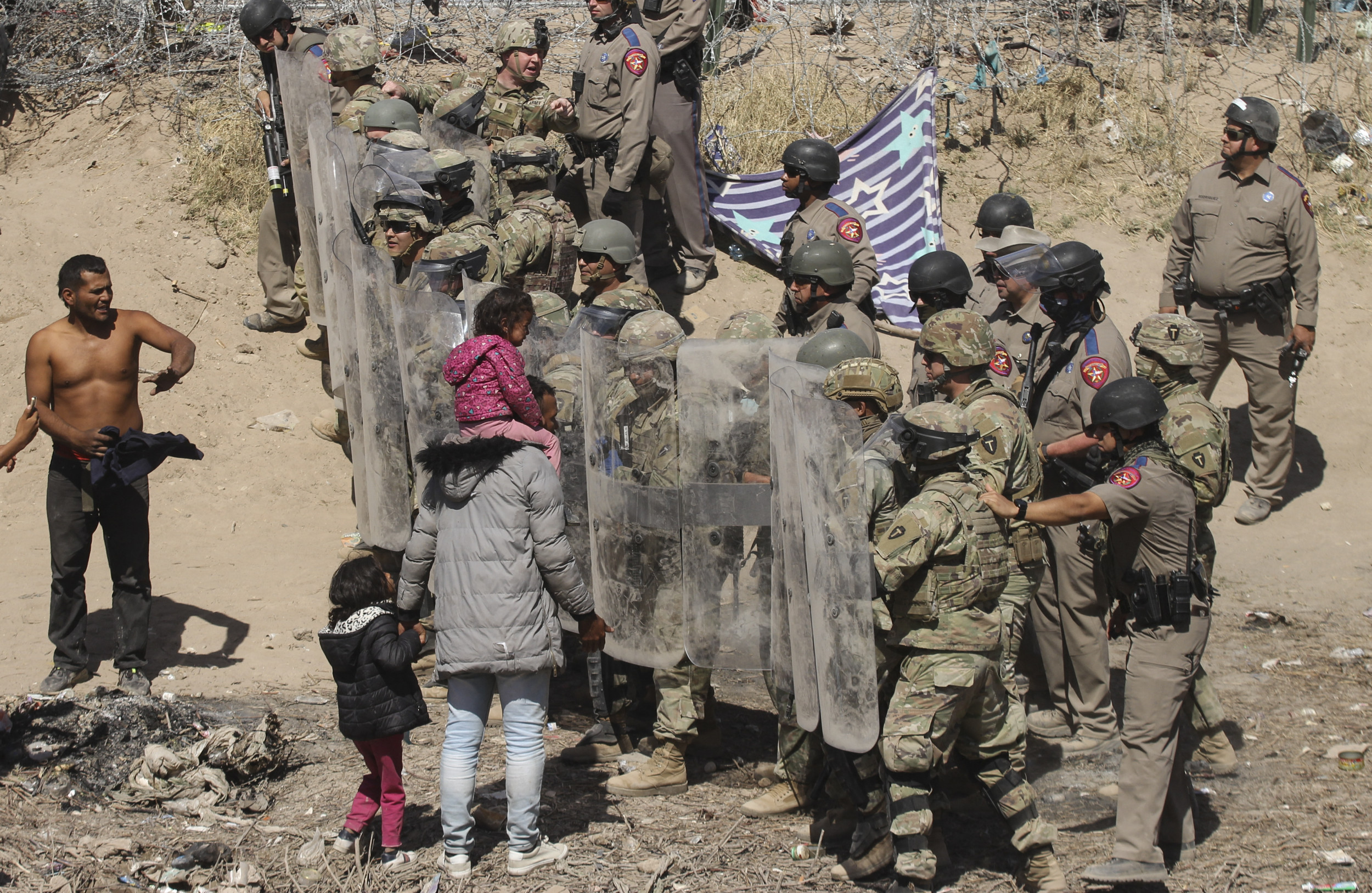 Can Texas National Guard Shoot Migrants Crossing Border? - Newsweek