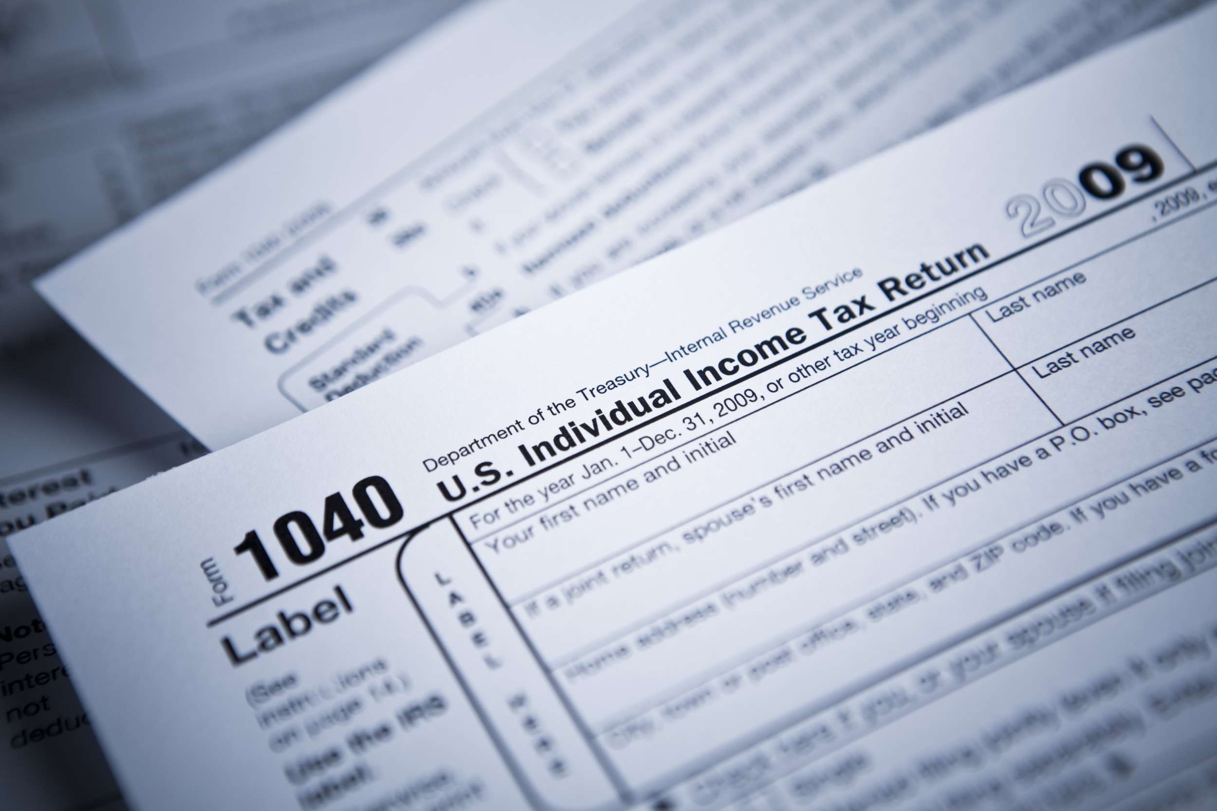 IRS Deadline: How to File Your Taxes at the Last Minute or Get an ...