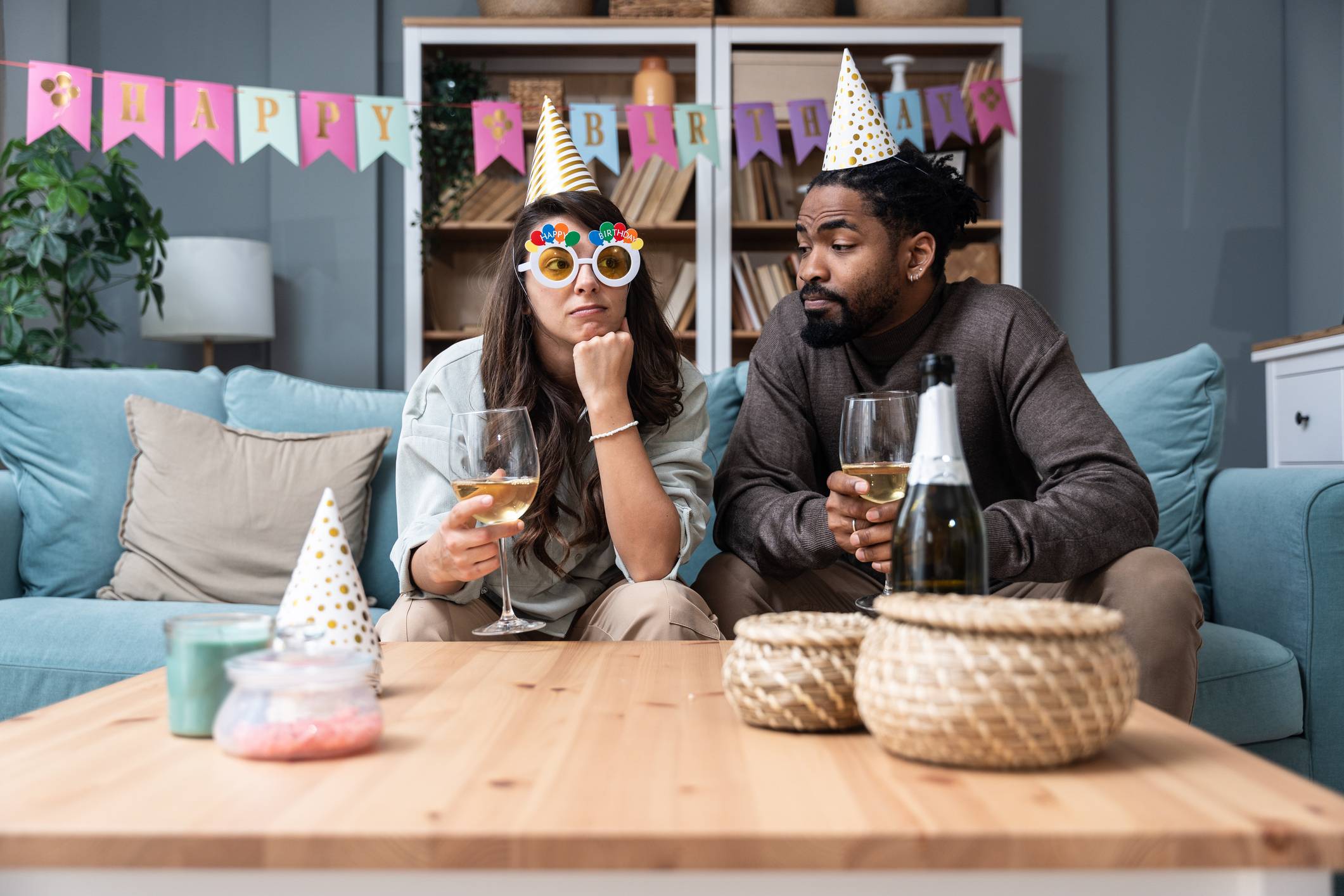 Reason Millennial Struggles To Find 'Courage' To Invite Friends to ...