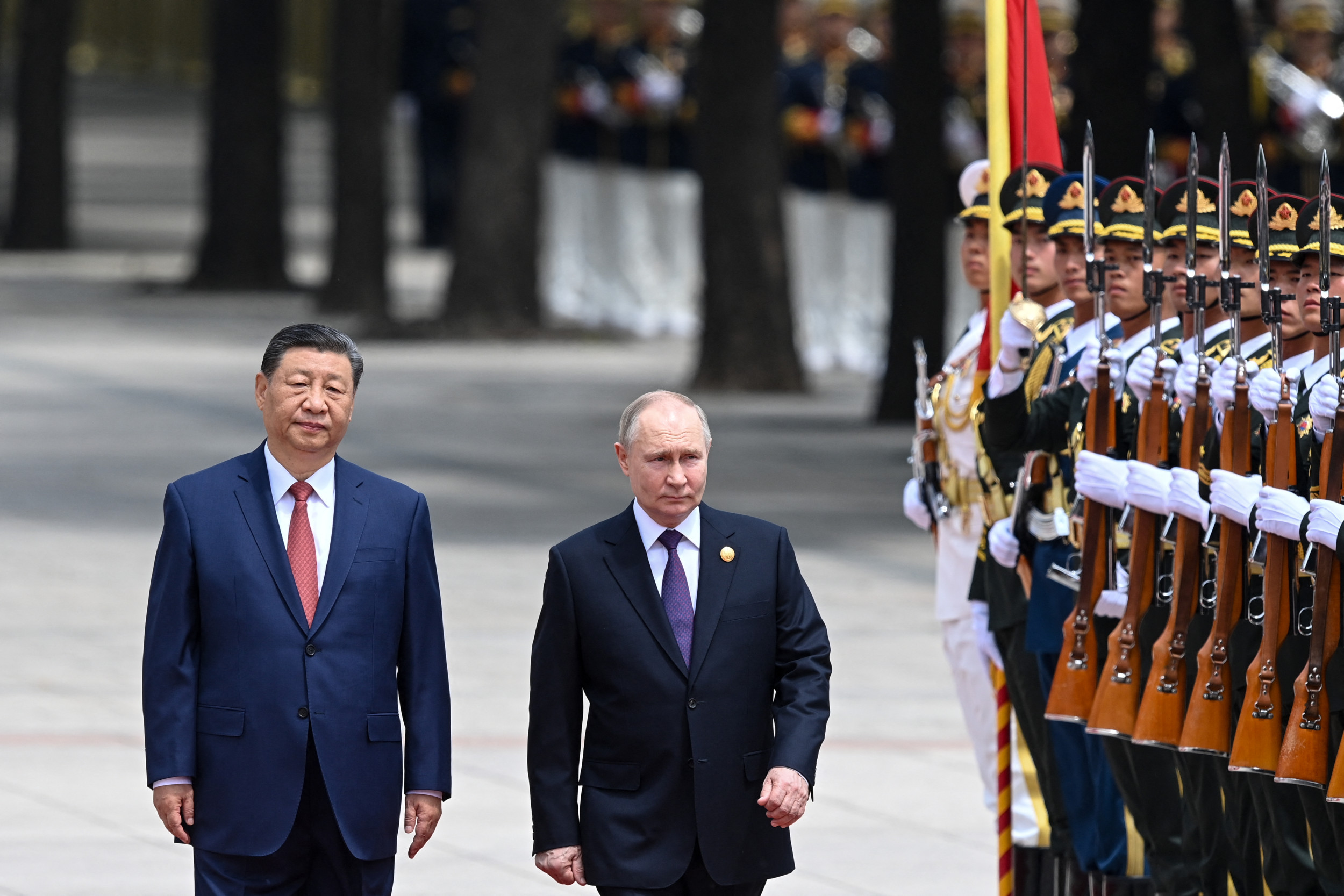 US Says China Must Choose Between Putin and West - Newsweek