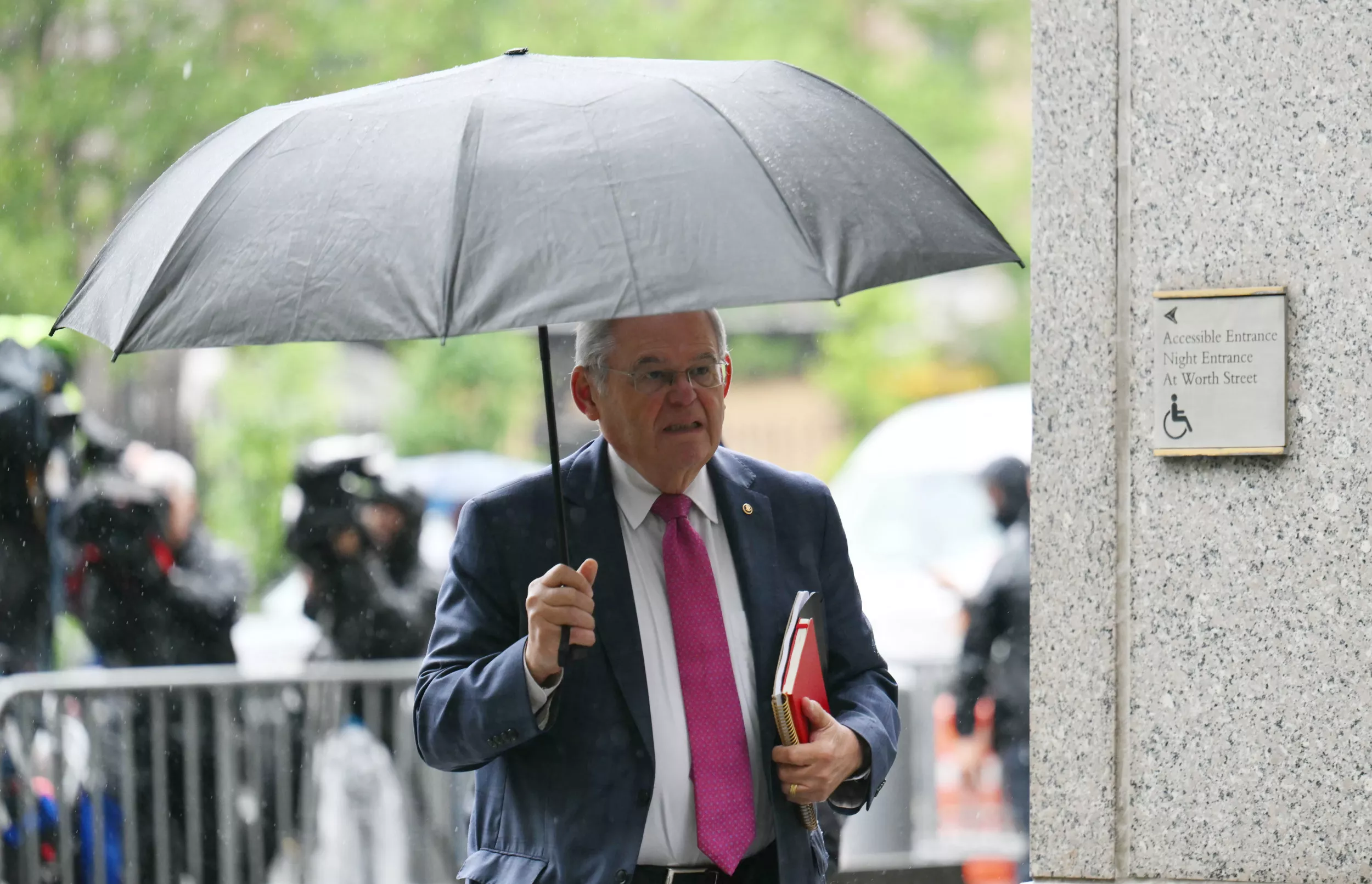 bob-menendez.webp?w=1600&h=900&q=88&f=09580fae2e8ad0e95aa96adf7b60accf