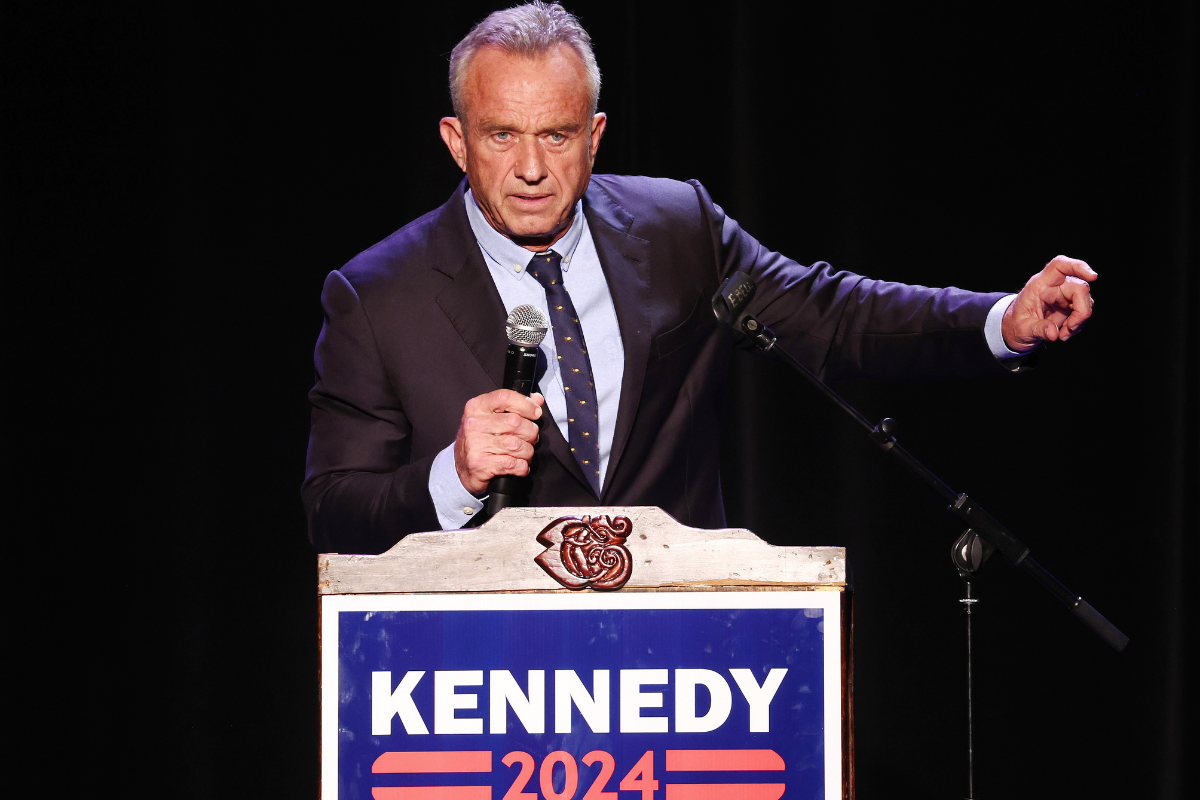Jenny McCarthy, Donnie Wahlberg's RFK Jr. Endorsement Sparks Fury ... Jenny McCarthy, Donnie Wahlberg's RFK Jr. Endorsement Sparks Fury ...