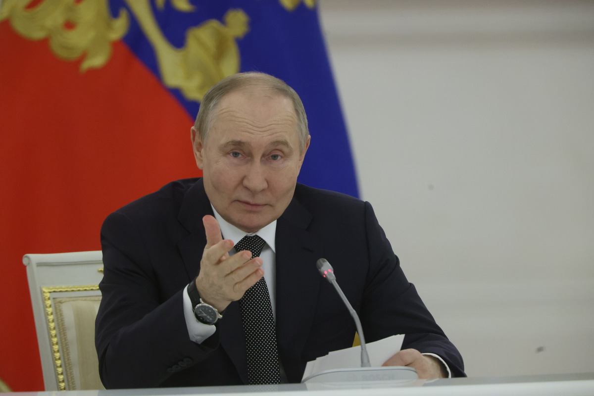 Putin Remark Shows World War III 'Has Crept Up': Russian Newspaper ...