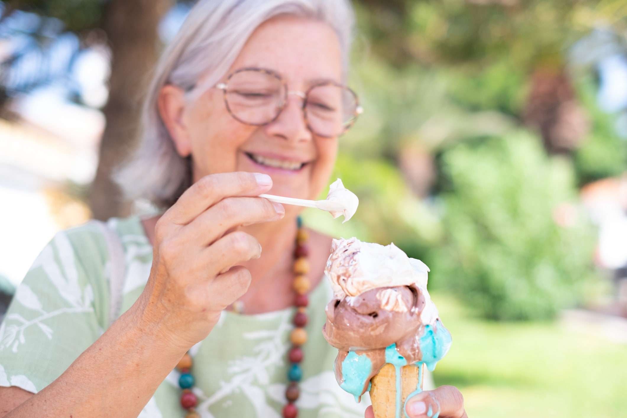 Laughter at What Iconic Grandma Chooses for Her Lunch: 'Can't Blame Her ...