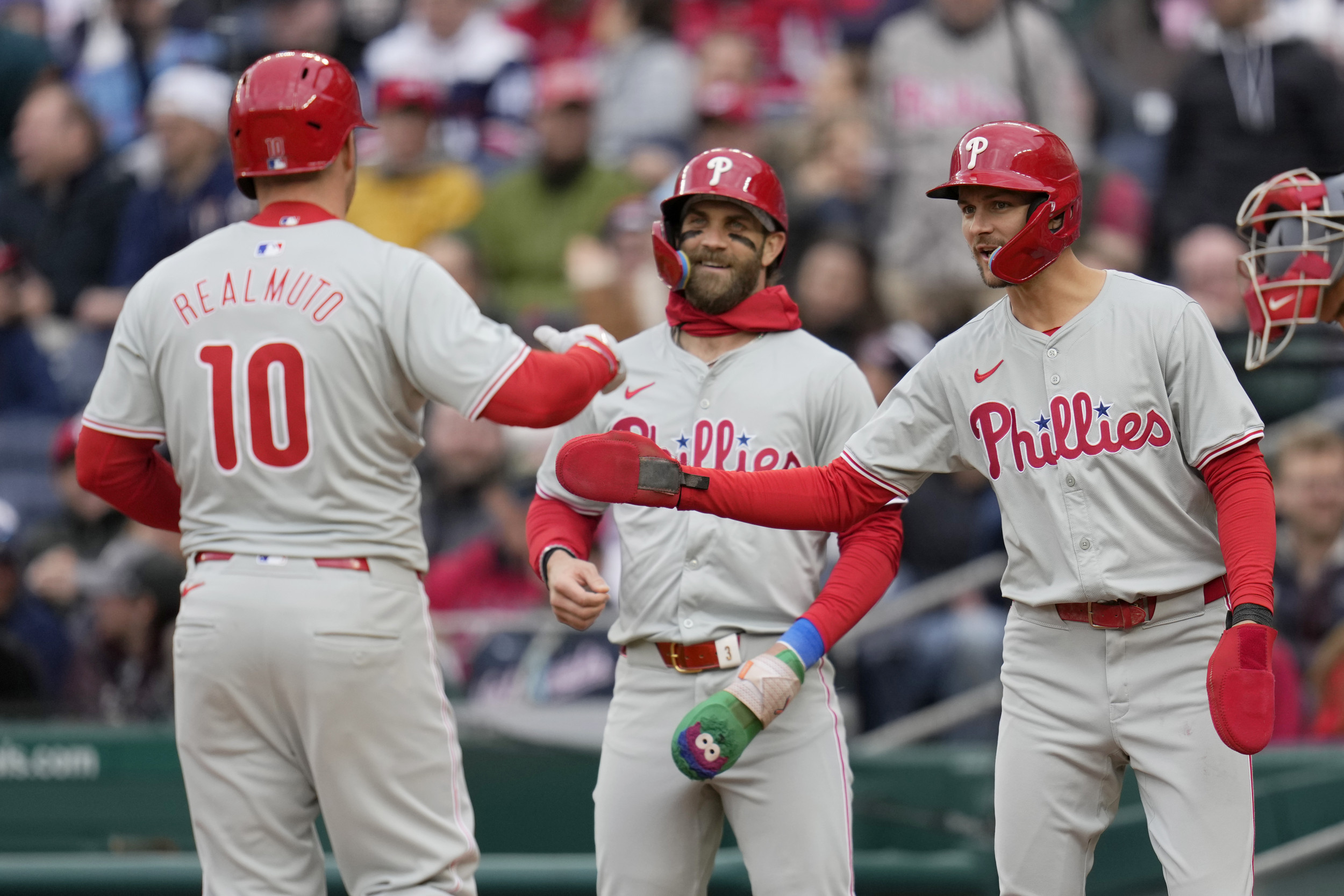 Philadelphia Phillies All-Star J.T. Realmuto to Undergo Major Knee ...